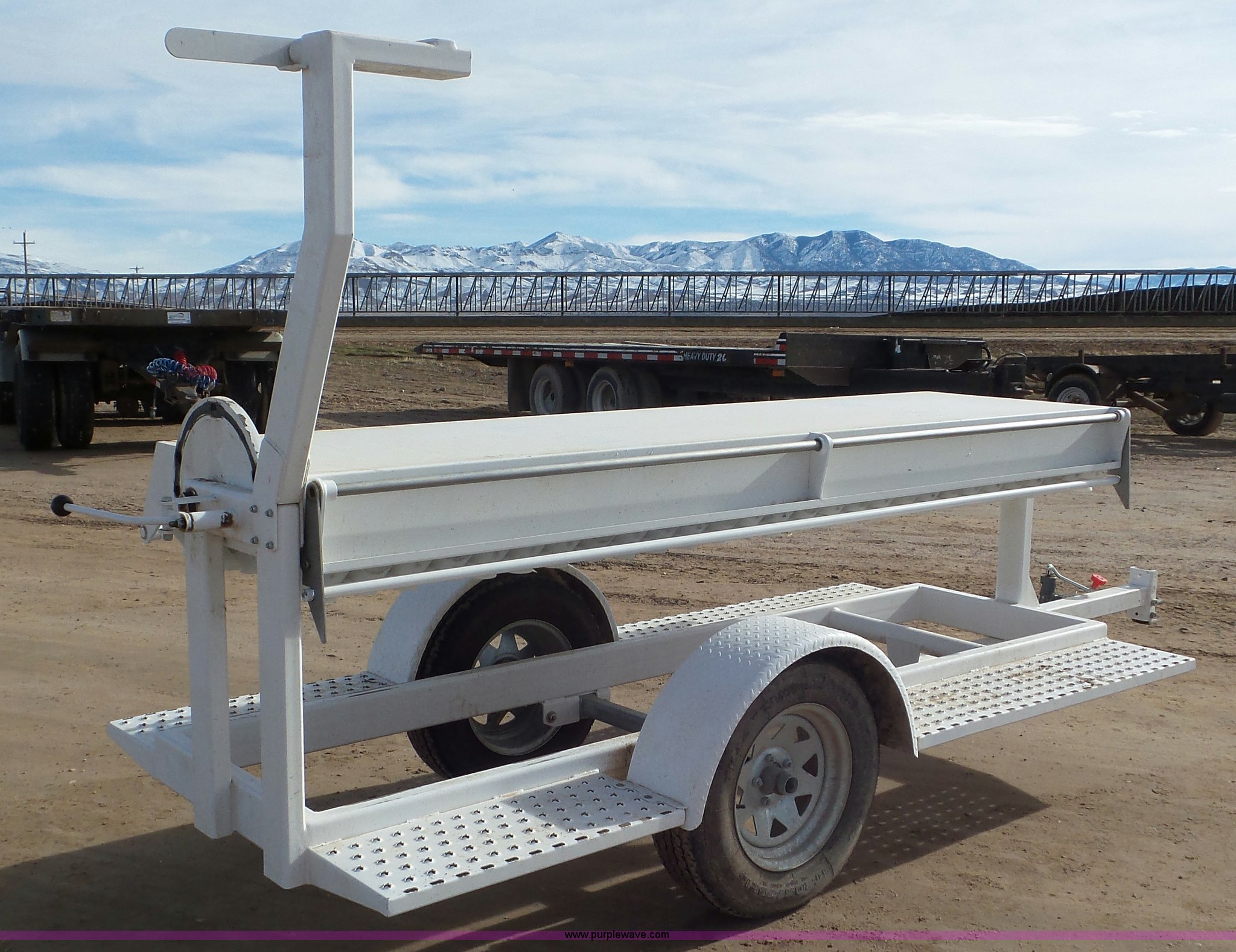 Calf bottle trailer in Delta, UT | Item G7135 sold | Purple Wave