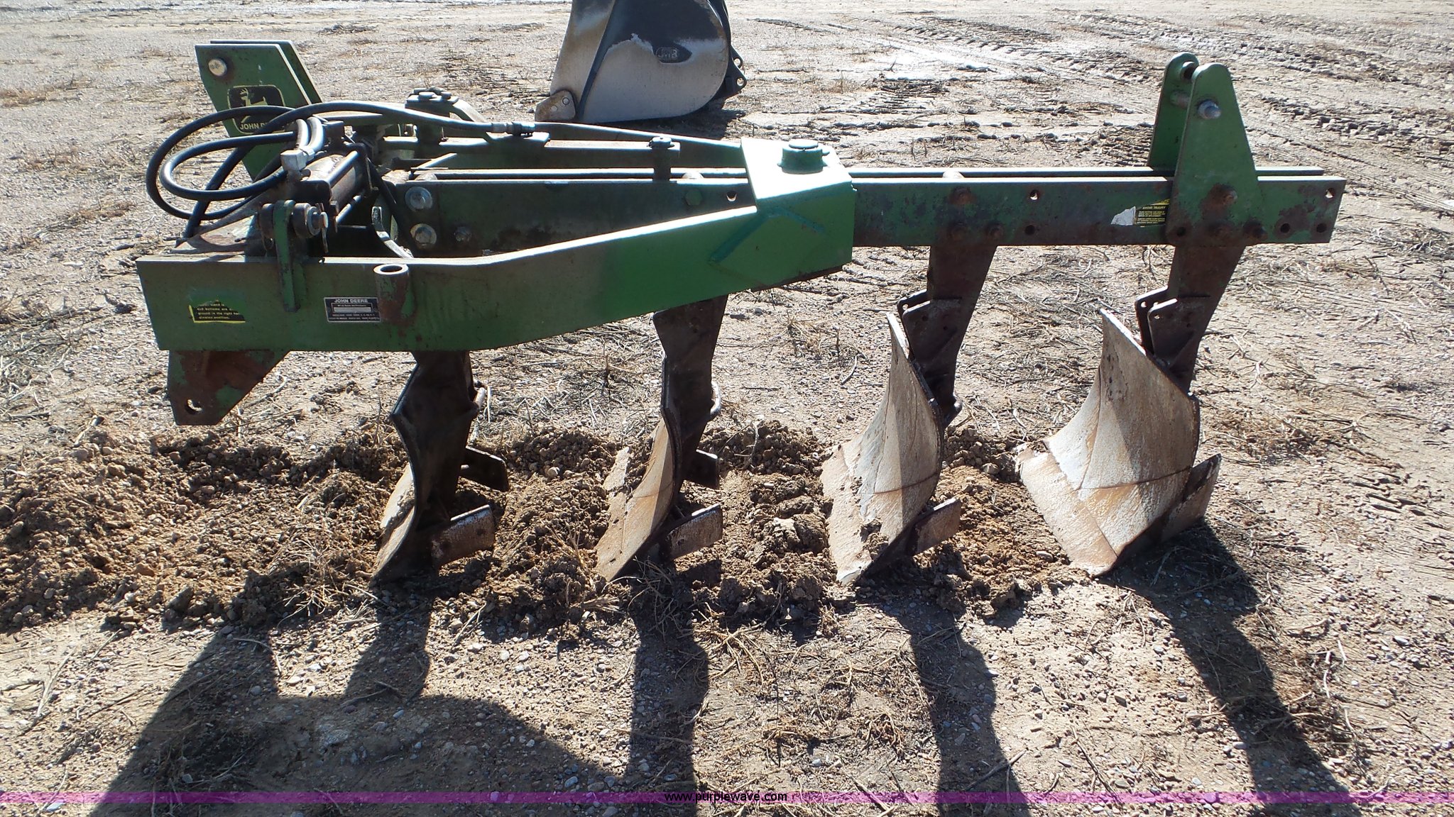 John Deere 3945 switch plow in Delta, UT | Item J8355 sold | Purple Wave