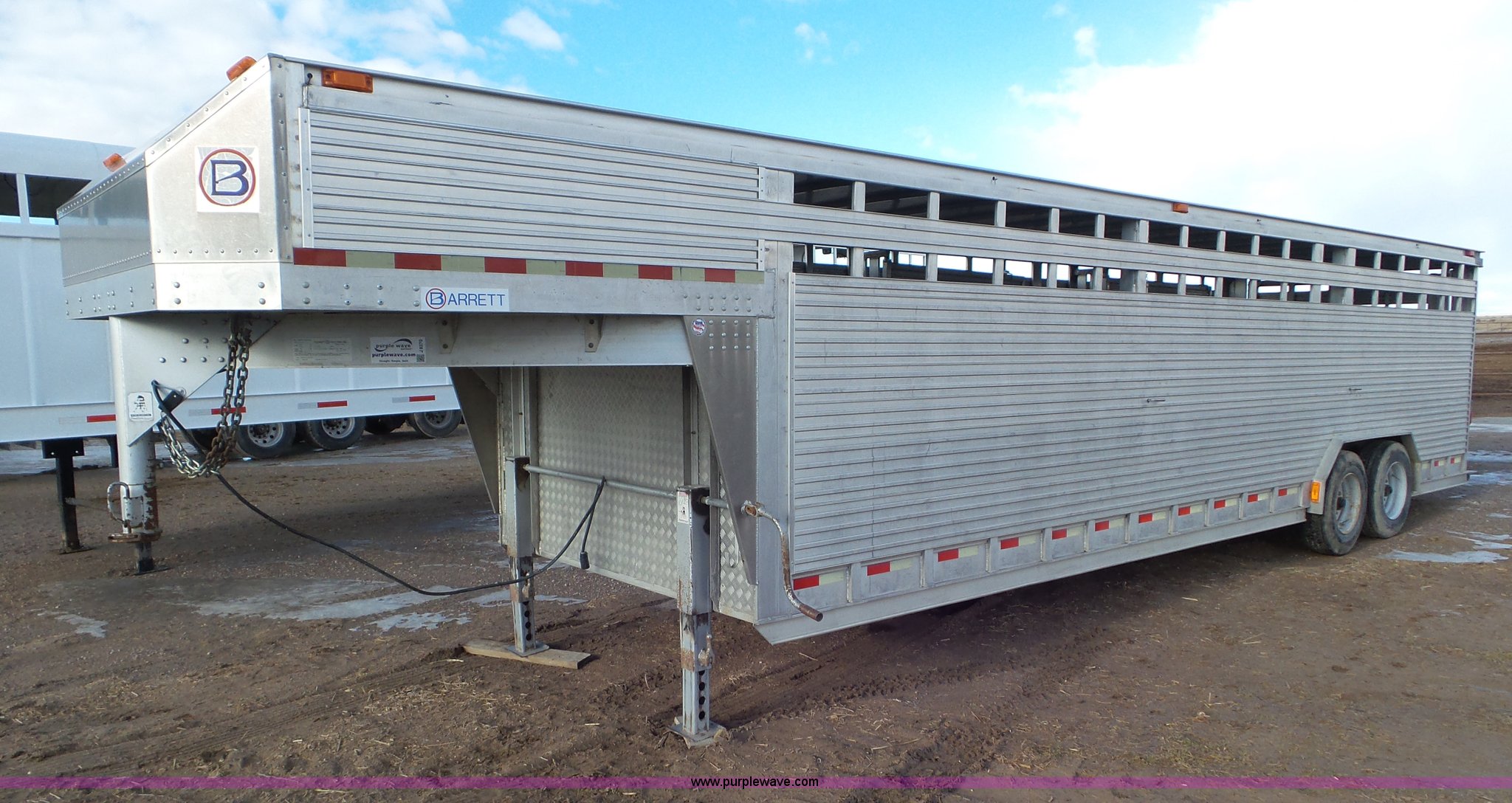 2005 Barrett livestock trailer in Delta, UT | Item J8370 sold | Purple Wave