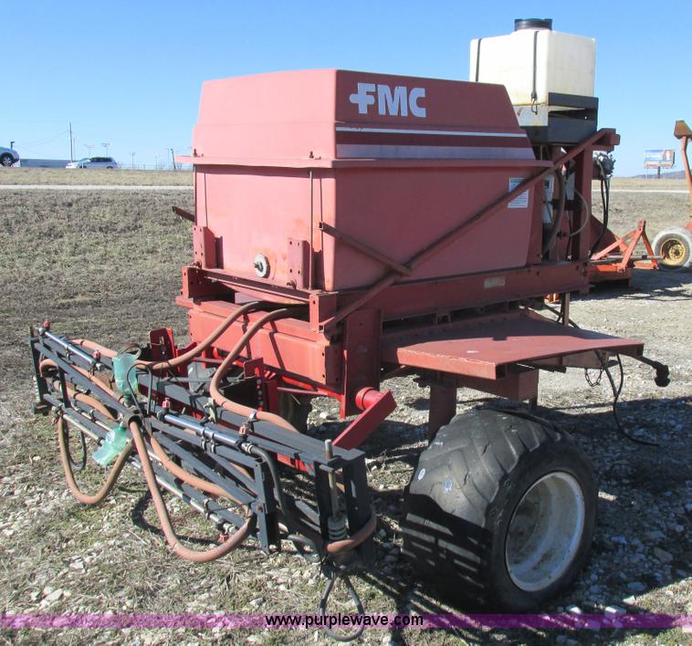FMC sprayer in Jefferson City, MO | Item L7094 sold | Purple Wave