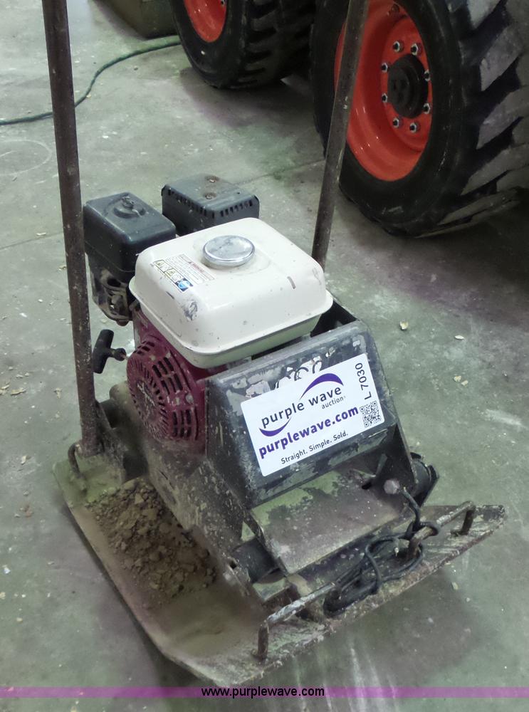 Stone S-52 vibratory plate compactor in Columbia, MO | Item L7030 sold ...