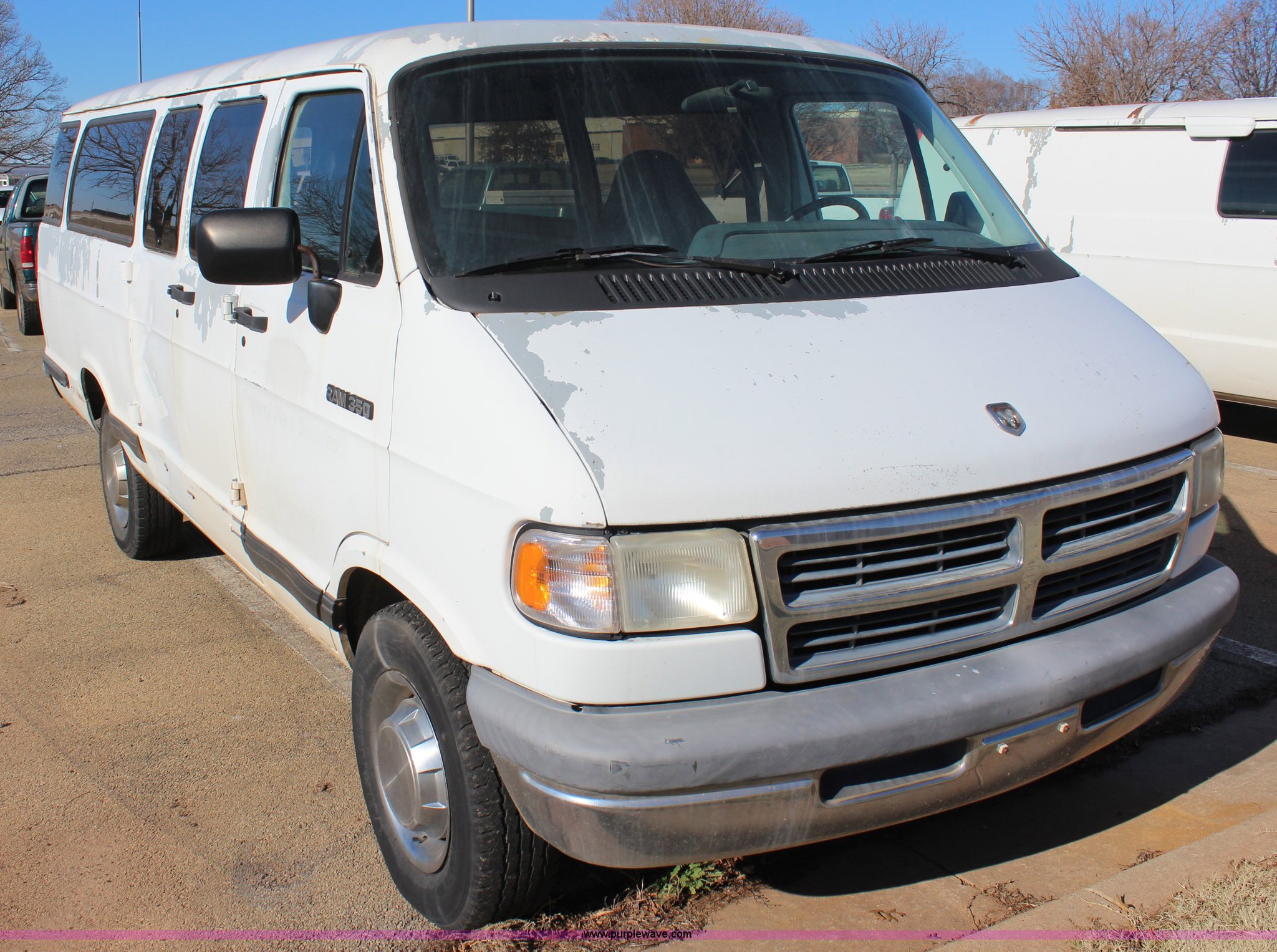 1994 Dodge Ram Wagon van in Stillwater, OK | Item J7626 sold | Purple Wave
