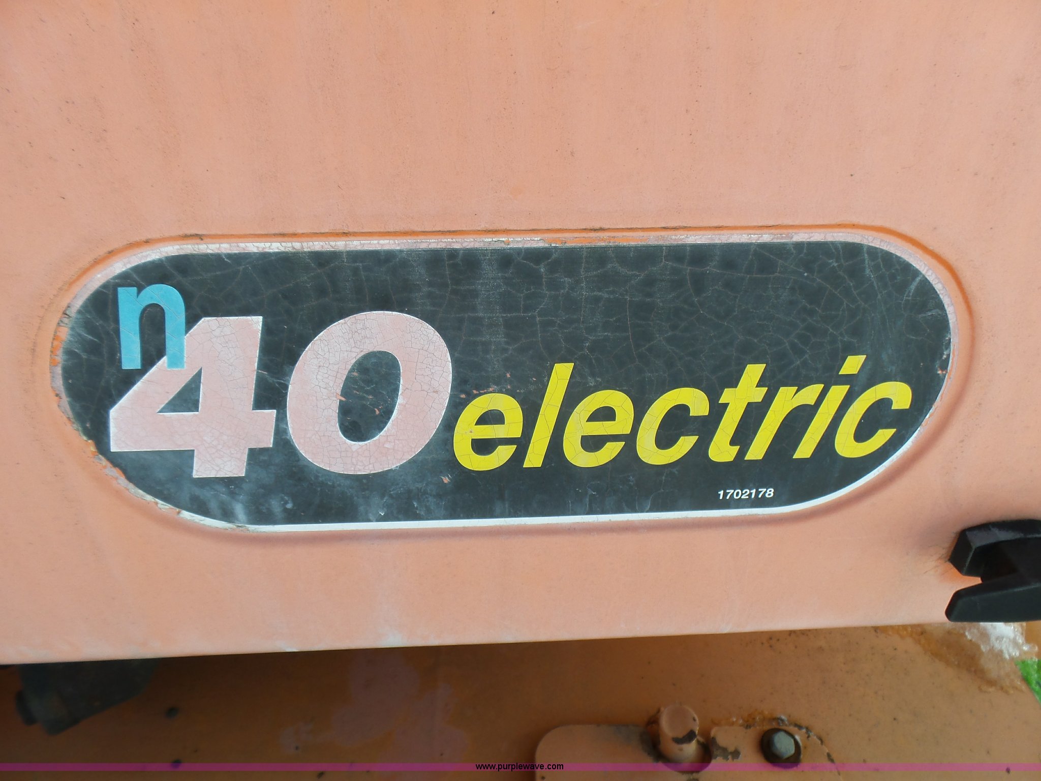 JLG N40 boom lift in Nixa, MO | Item L5389 sold | Purple Wave