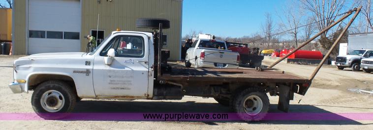 1981 Chevrolet C30 Custom Deluxe flatbed pickup truck in Kansas City ...