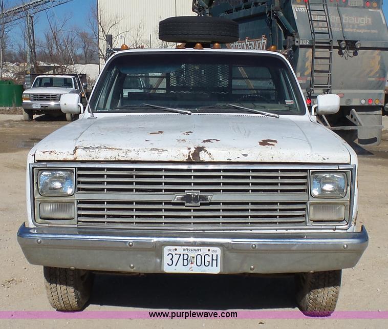 1981 Chevrolet C30 Custom Deluxe flatbed pickup truck in Kansas City ...