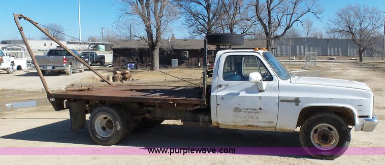 1981 Chevrolet C30 Custom Deluxe flatbed pickup truck in Kansas City ...