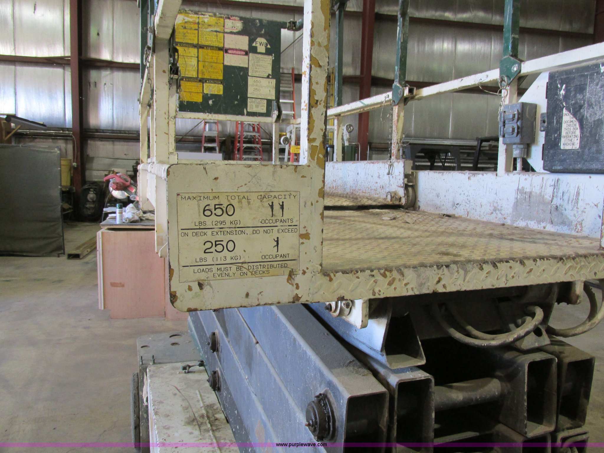 1992 Grove SM3146E scissor lift in St. Charles, MO | Item BS9898 sold ...