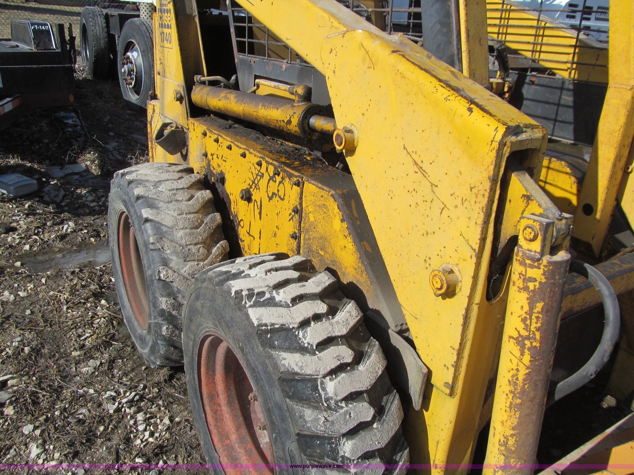 Case 1740 skid steer in Mt. Pleasant, IA | Item L5519 sold | Purple Wave