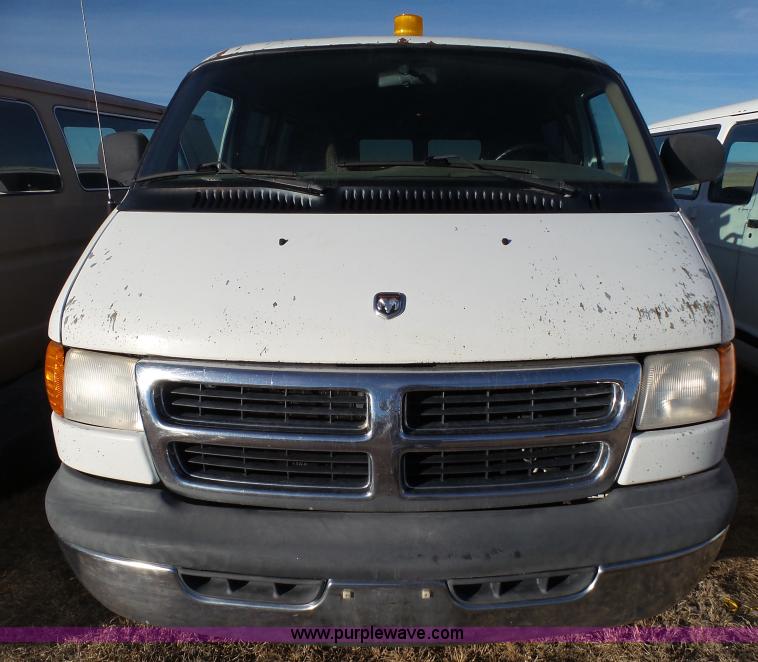 2000 Dodge Ram Wagon B2500 van in Norton, KS | Item AO9969 sold ...