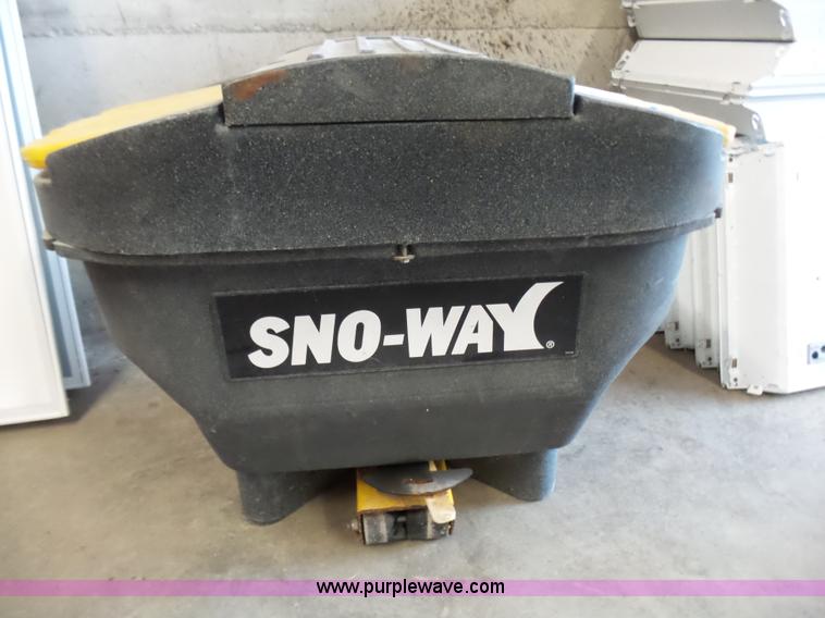 Sno-Way spreader in Forsyth, MO | Item BG9159 sold | Purple Wave
