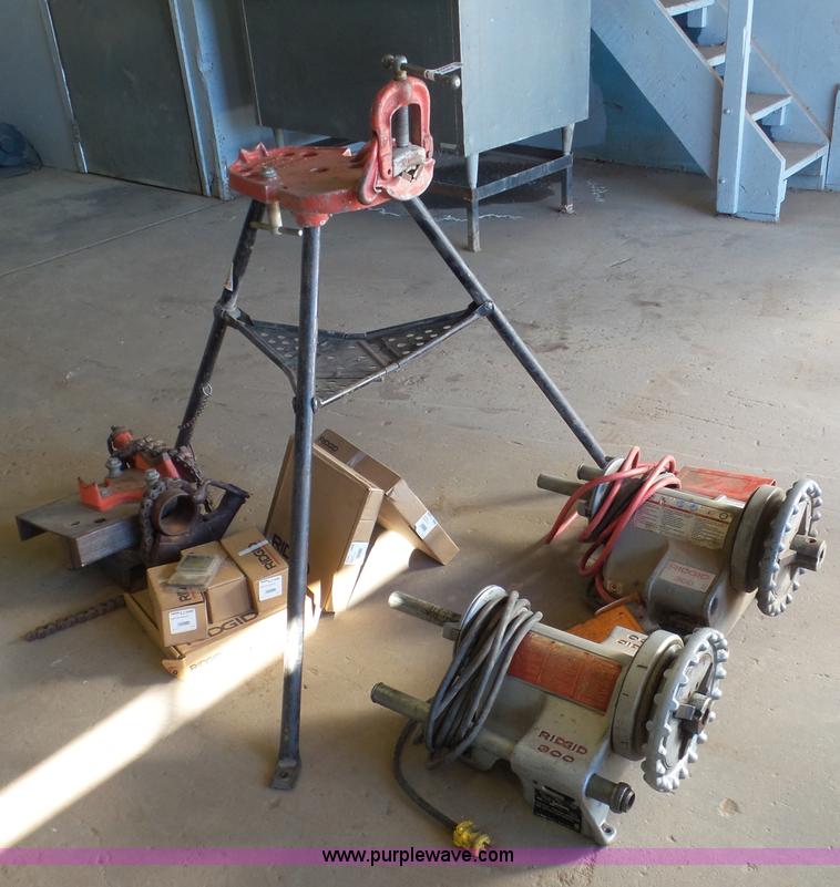 (2) Ridgid 300 pipe threader machines in Liberal, KS | Item BN9264 sold ...