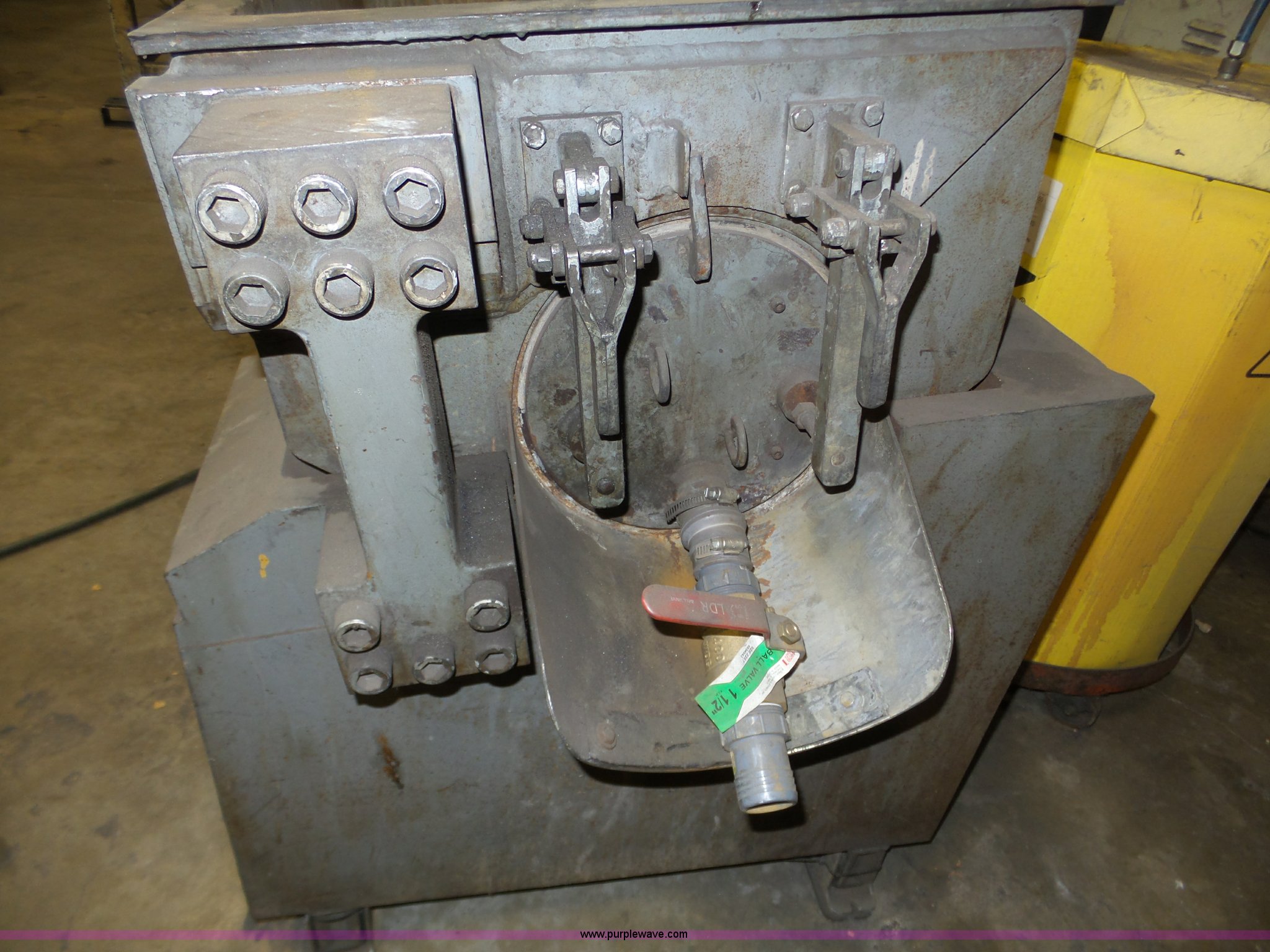 VibroDyne VE600 parts deburring machine in Grand Island, NE | Item ...