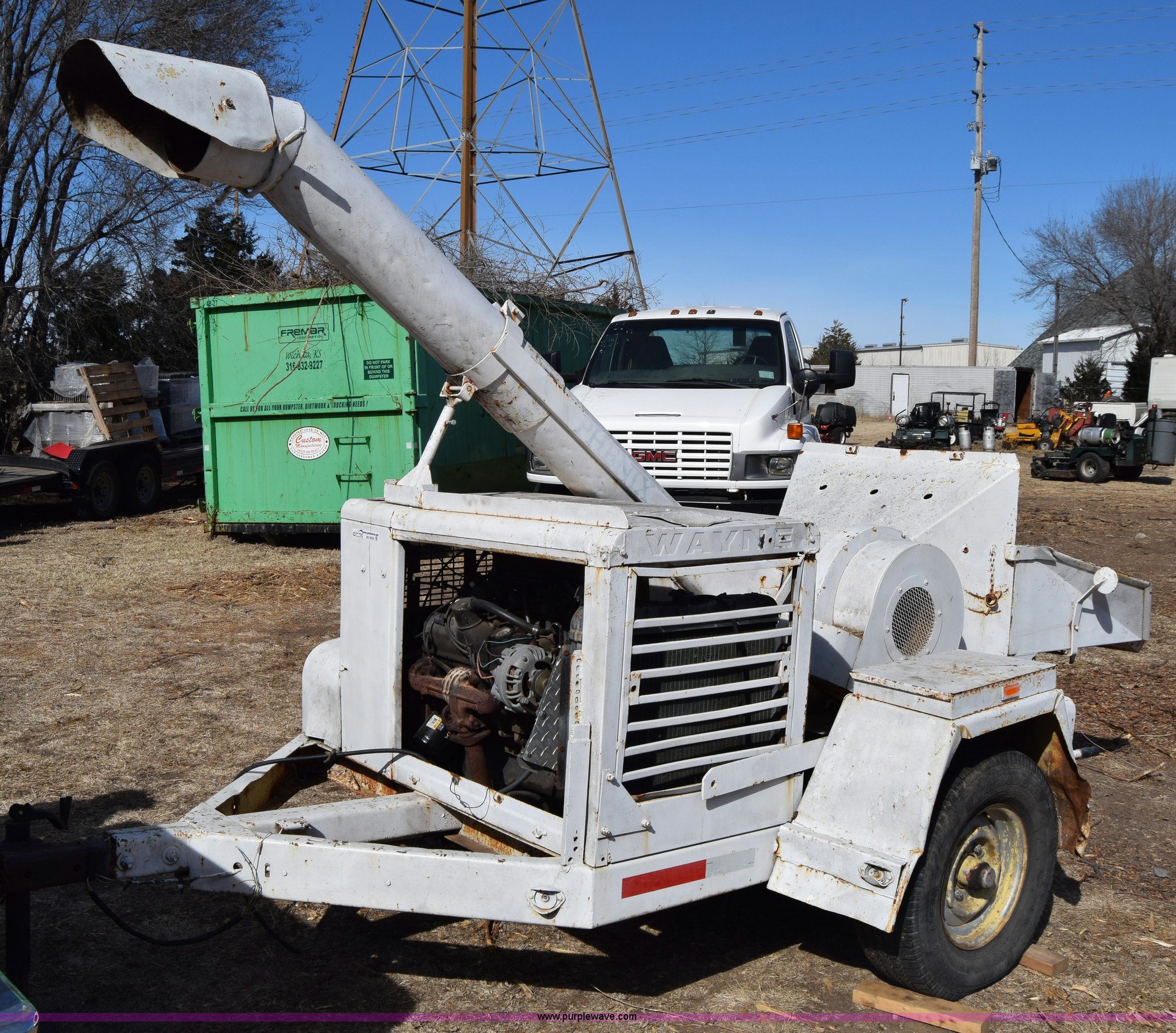 Wayne chipper in Wichita, KS | Item BO9503 sold | Purple Wave