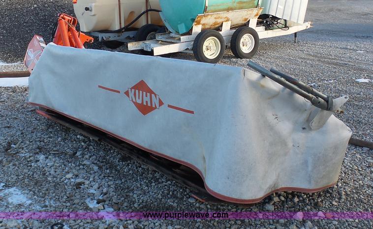 Kuhn 700-GII HD rotary mower in Sidell, IL | Item AX9210 sold | Purple Wave