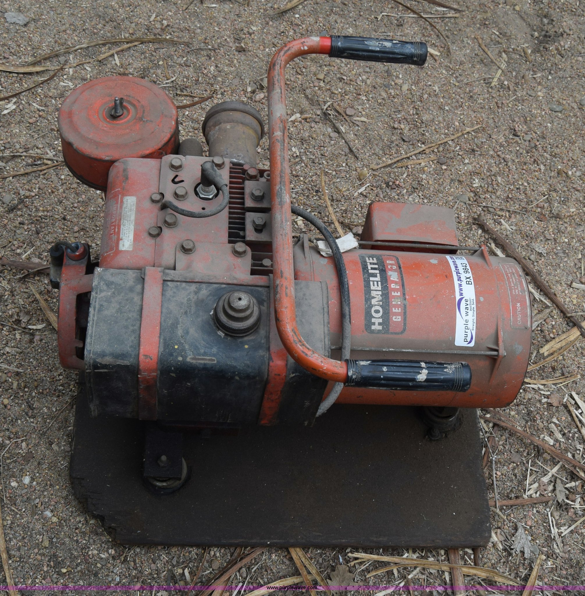 Homelite E4000-1A generator in Buhler, KS | Item BX9843 sold | Purple Wave