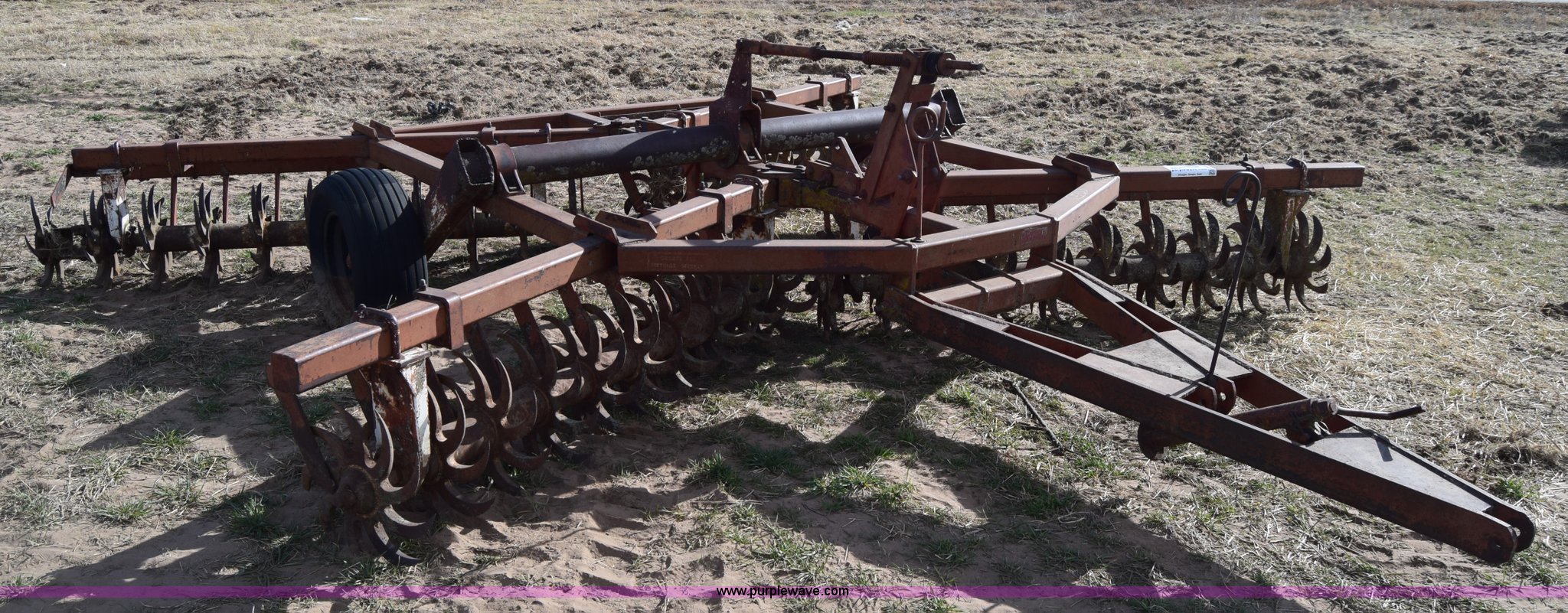 Lilliston rolling harrow in Kinsley, KS | Item K8626 sold | Purple Wave