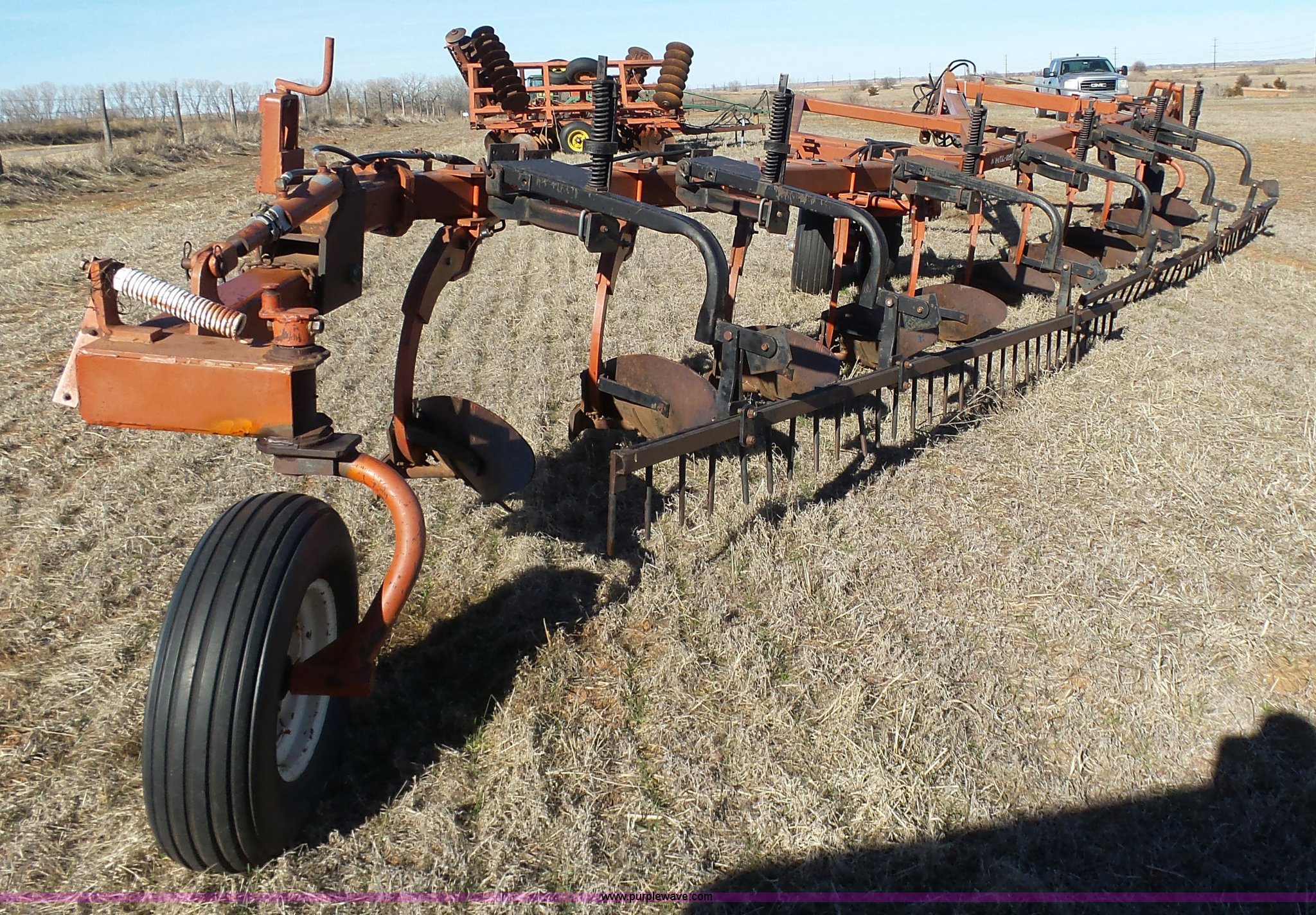 Wil-Rich 2900 14 bottom plow in Kiowa, KS | Item L6153 sold | Purple Wave