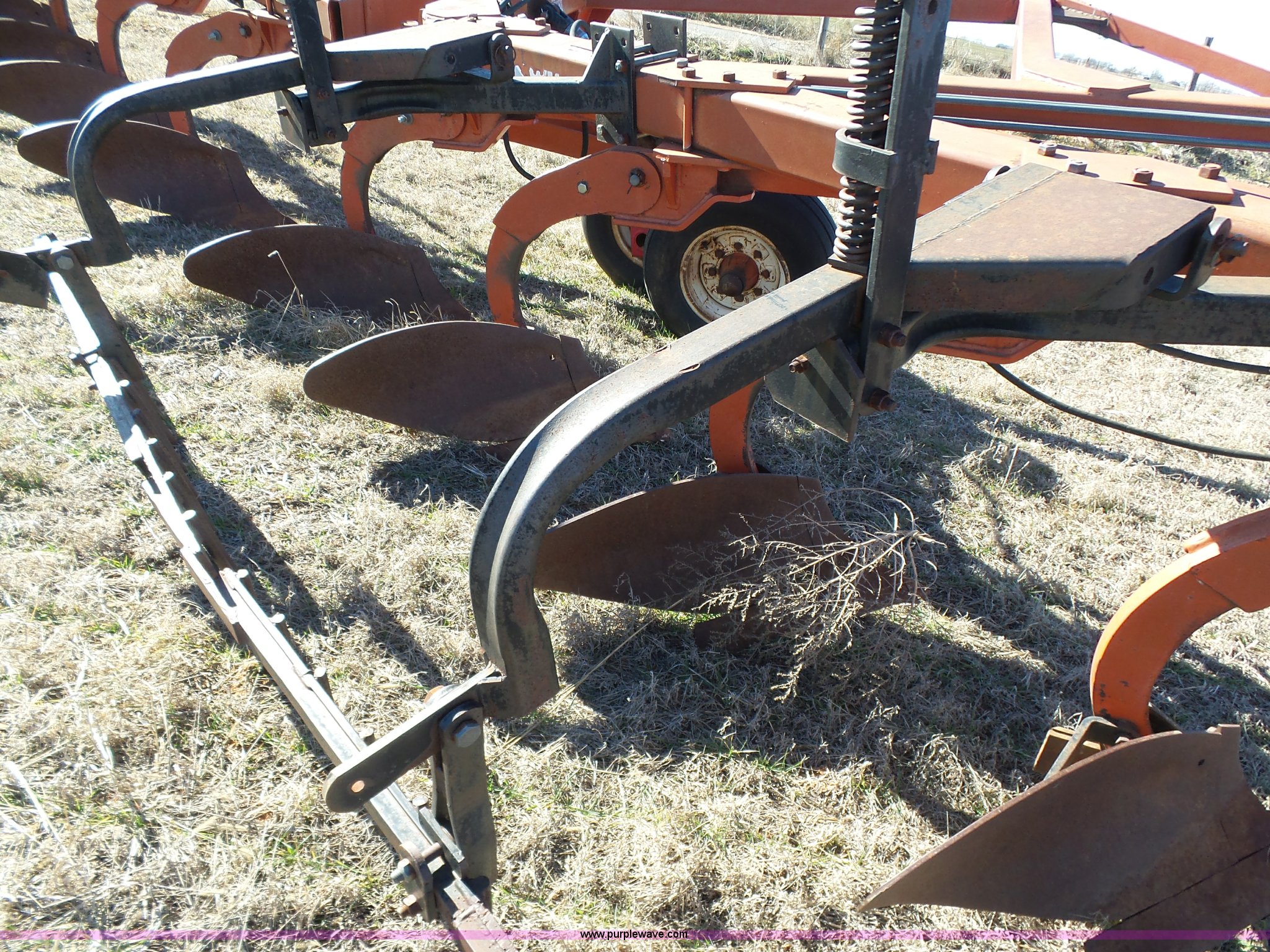 Wil-Rich 2900 14 bottom plow in Kiowa, KS | Item L6153 sold | Purple Wave