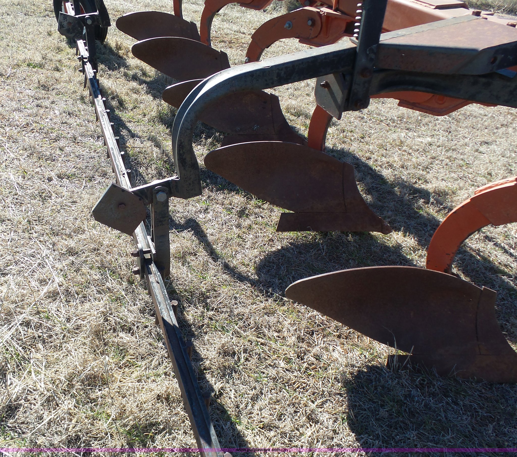 Wil-Rich 2900 14 bottom plow in Kiowa, KS | Item L6153 sold | Purple Wave