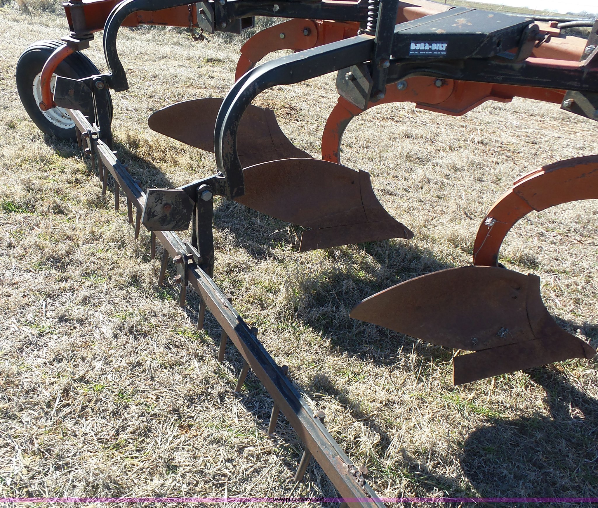 Wil-Rich 2900 14 bottom plow in Kiowa, KS | Item L6153 sold | Purple Wave