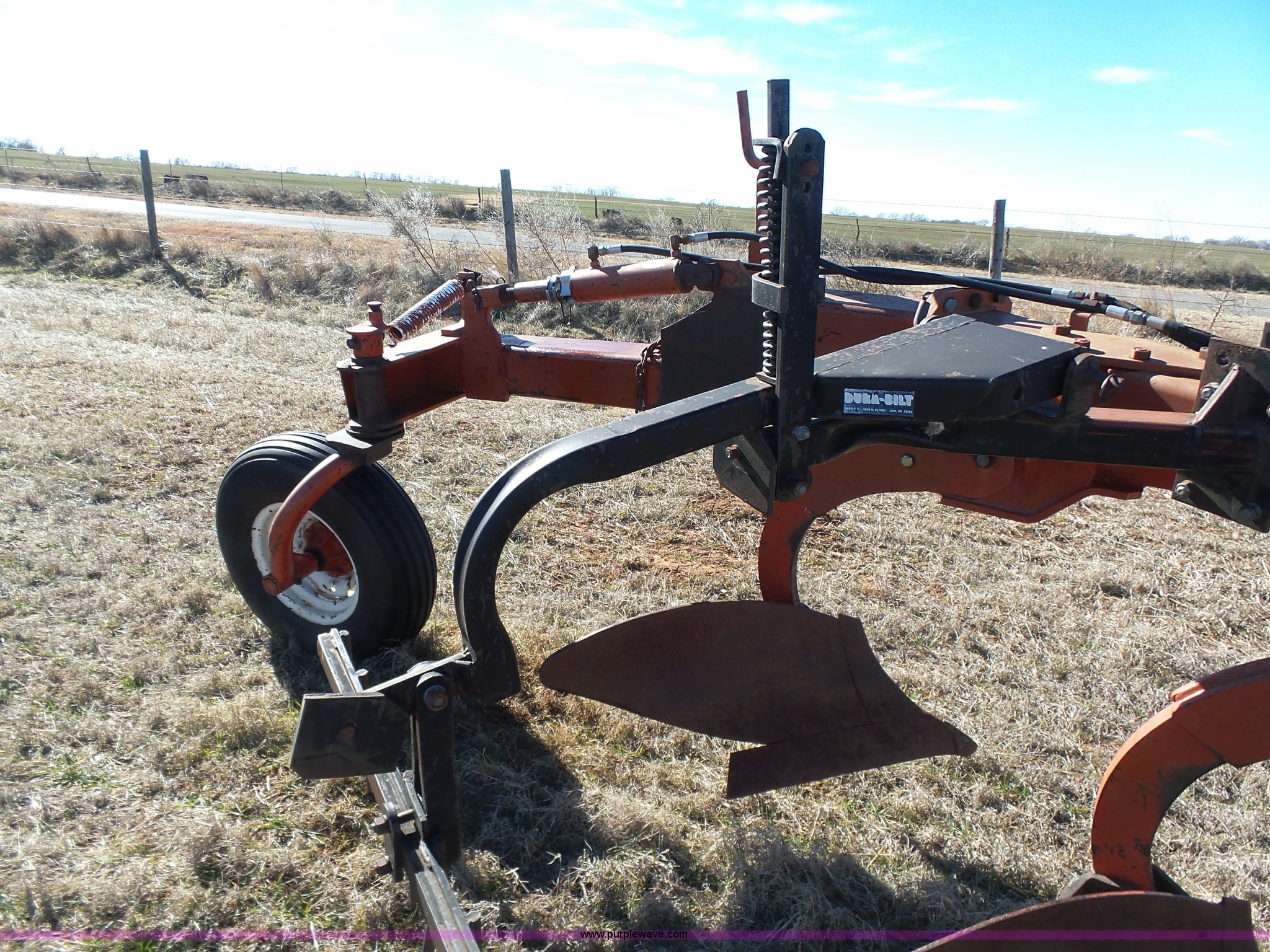 Wil-Rich 2900 14 bottom plow in Kiowa, KS | Item L6153 sold | Purple Wave