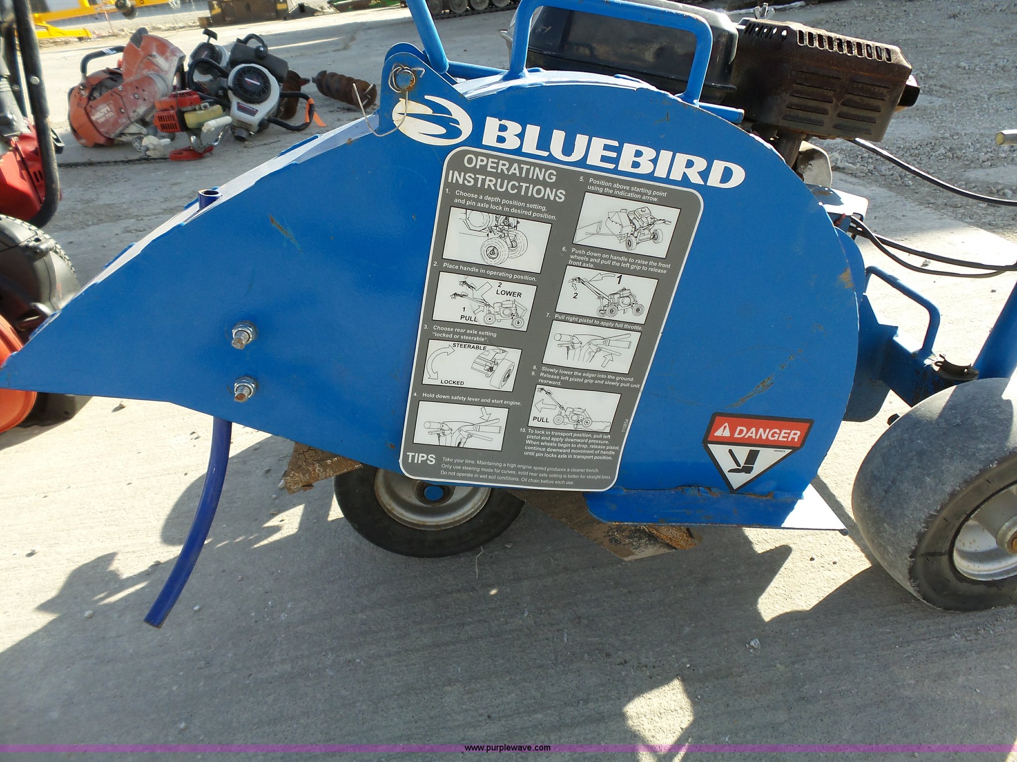 Blue Bird CL550 cable layer in Paola, KS | Item BT9302 sold | Purple Wave