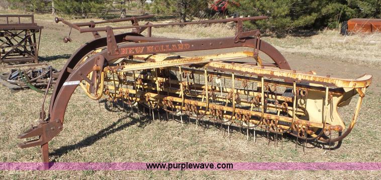 New Holland 56 hay rake in Salina, KS | Item BT9771 sold | Purple Wave
