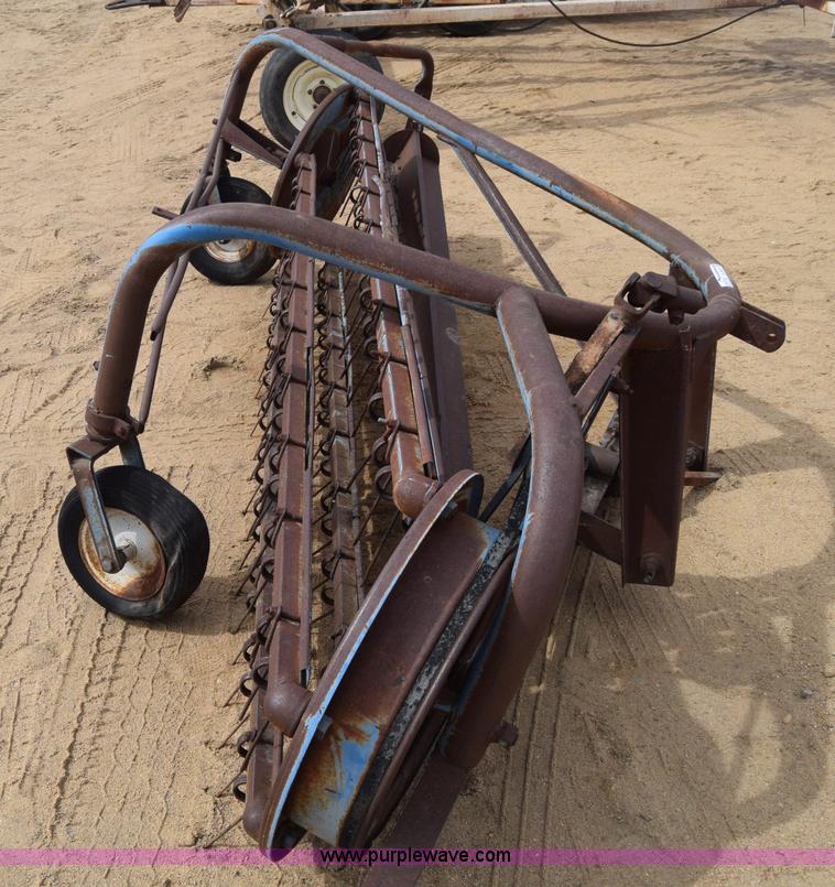Ford 503 hay rake in Kinsley, KS | Item BX9674 sold | Purple Wave