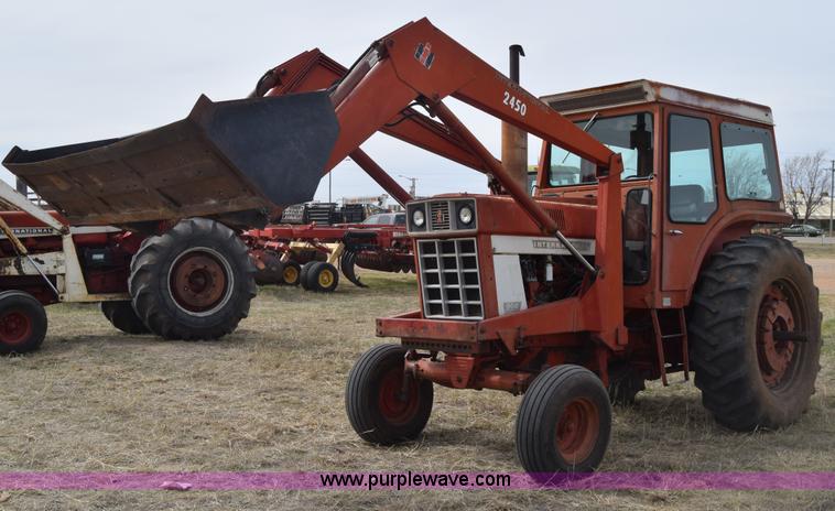 International 966 tractor in Kinsley, KS | Item K8499 sold | Purple Wave