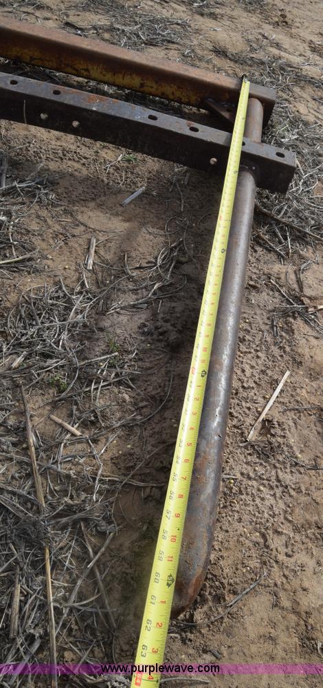 Farmall 400 tractor in Kinsley, KS | Item K8512 sold | Purple Wave