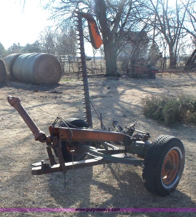 New Idea 251 sickle mower in Douglass, KS | Item L6225 sold | Purple Wave