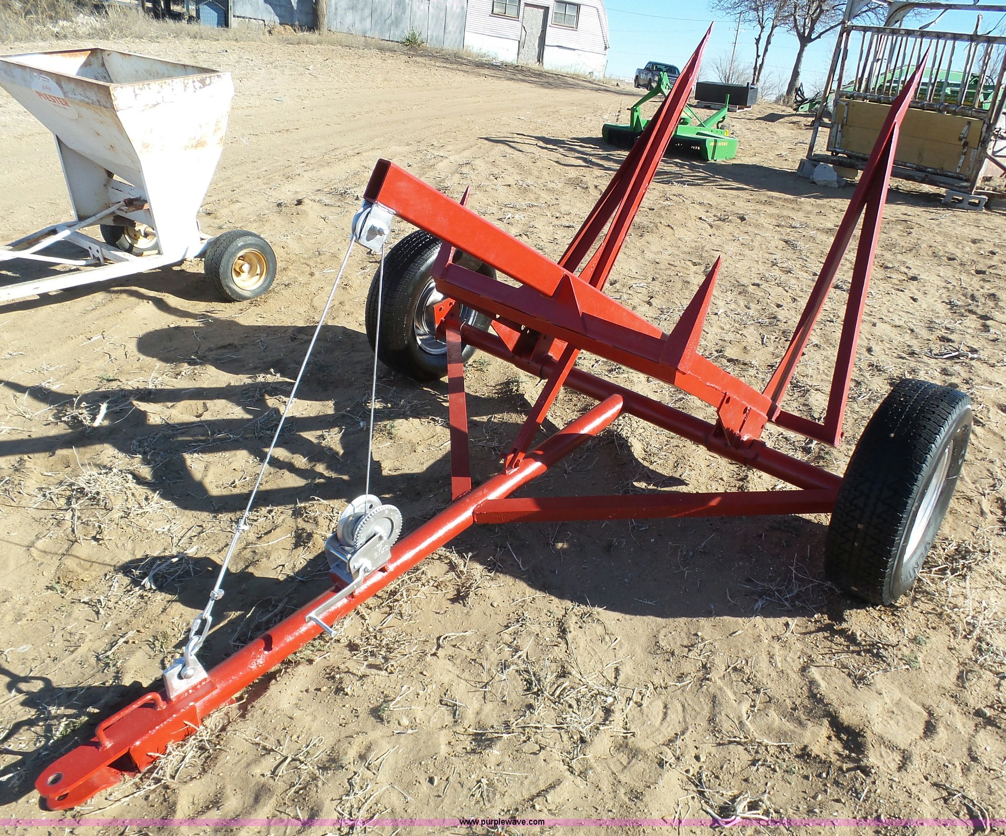 Two wheel bale mover in Dodge City, KS | Item AR9450 sold | Purple Wave