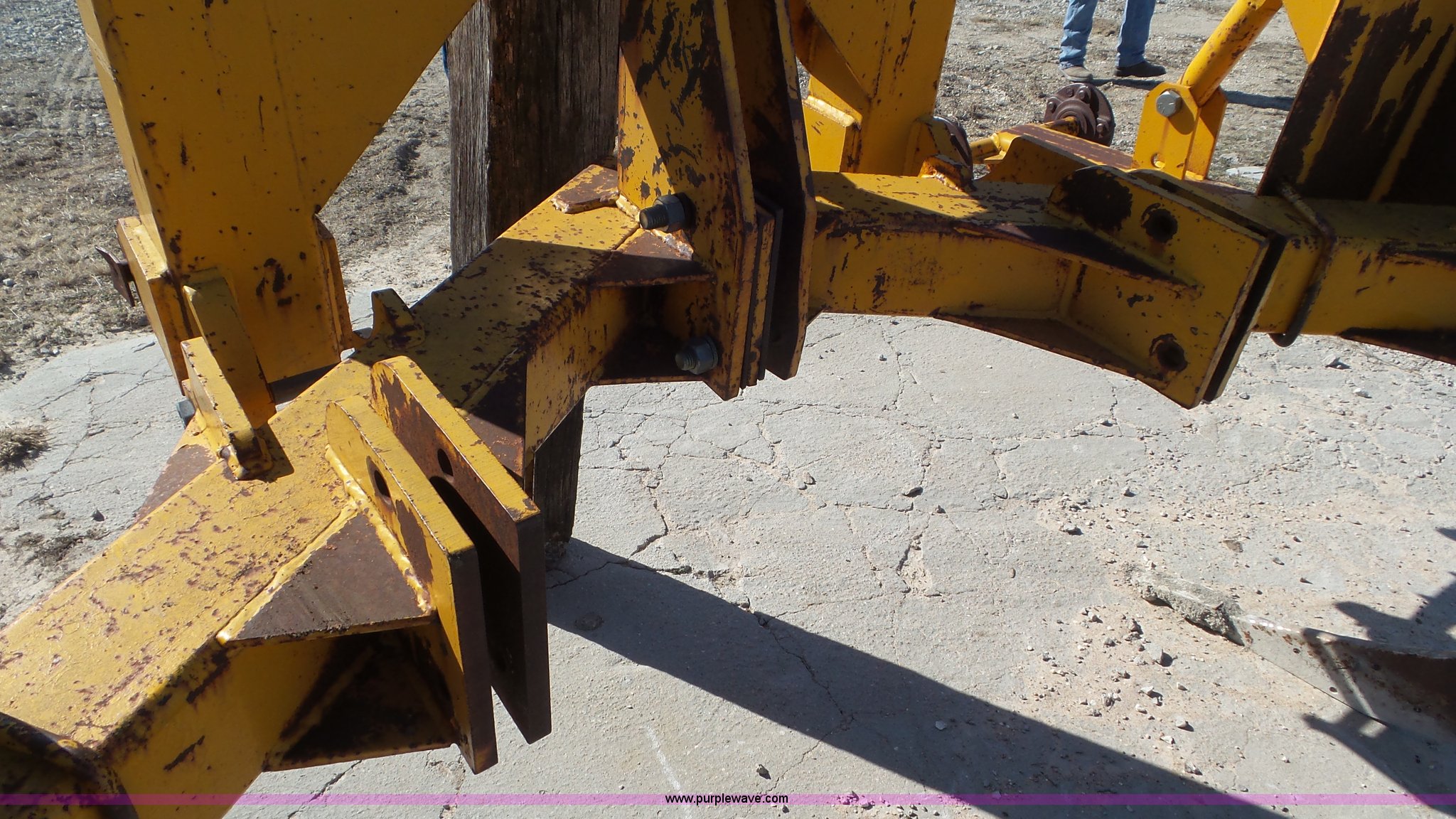 Big Ox five shank ripper in Osborne, KS | Item BI9251 sold | Purple Wave