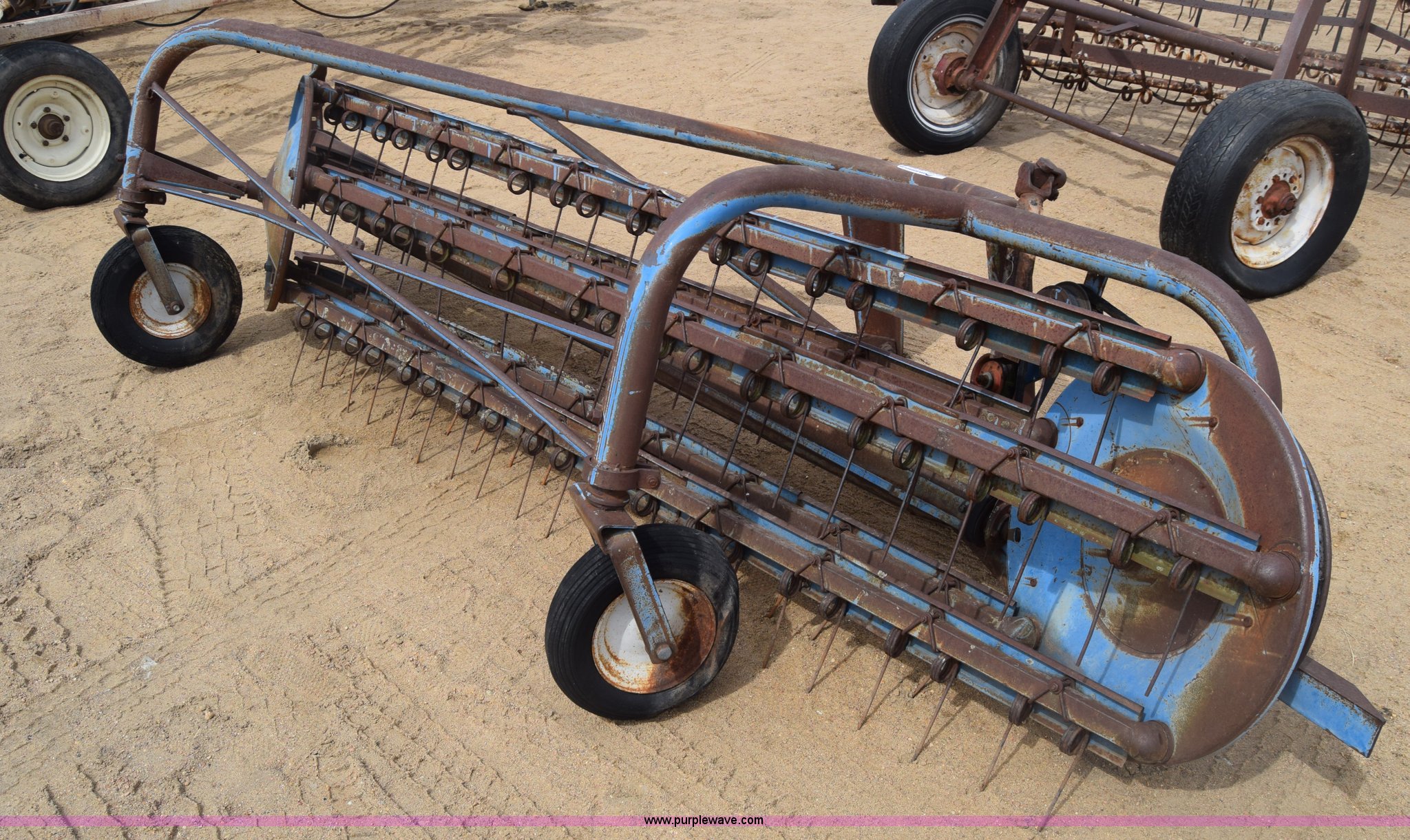 Ford 503 hay rake in Kinsley, KS | Item BX9674 sold | Purple Wave