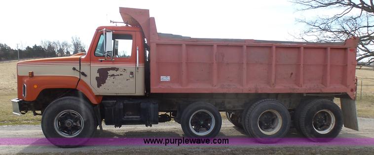 1978 International F2674 dump truck in Conway, MO | Item L5425 sold ...