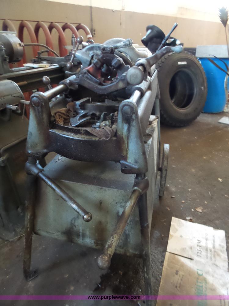 Ridgid 500 pipe threader in Osawatomie, KS | Item BT9371 sold | Purple Wave