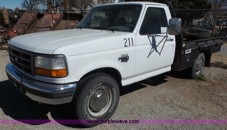 1997 Ford F350 flatbed pickup truck in Meade, KS | Item K6933 sold ...