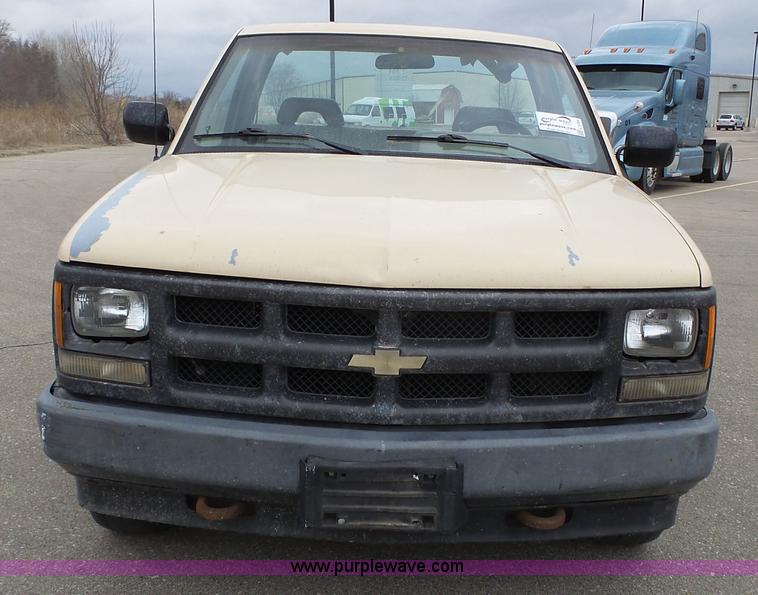 1992 Chevrolet Cheyenne 1500 pickup truck in Manhattan, KS | Item L3704 ...