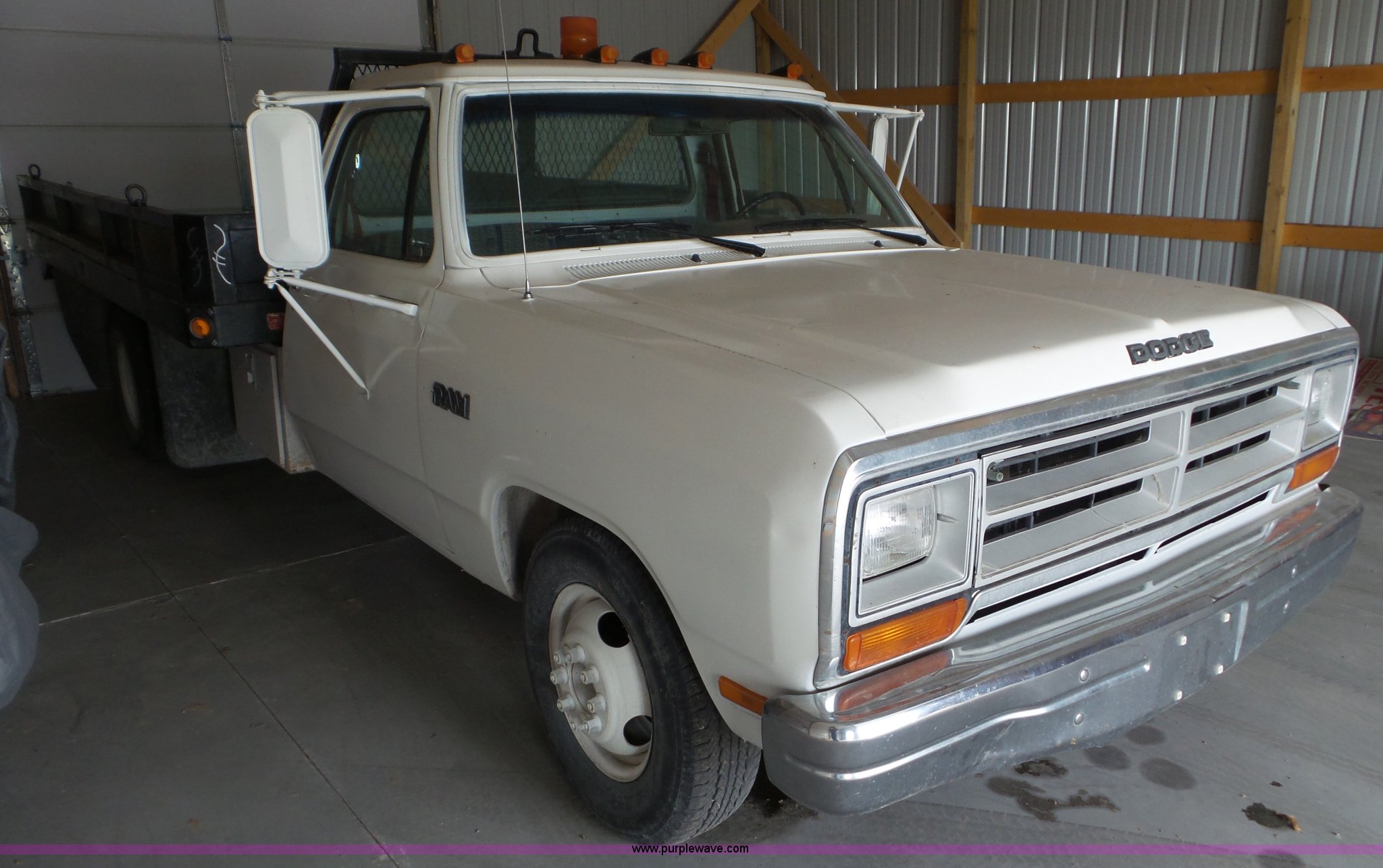 1988 Dodge D350 flatbed pickup truck in Hill City, KS | Item AV9818 ...