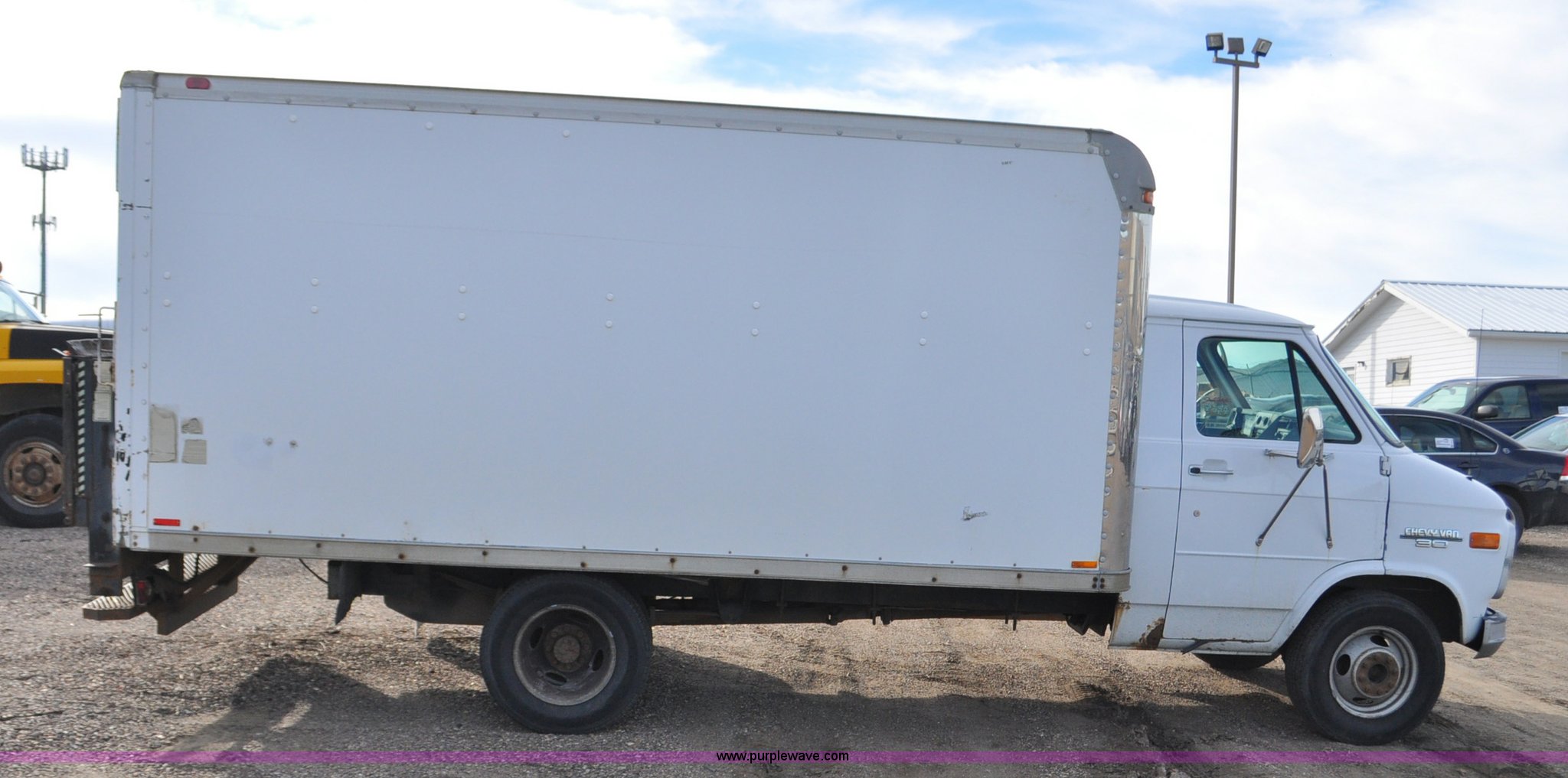 1996 Chevrolet G30 box truck in Pierre, SD | Item G7270 sold | Purple Wave