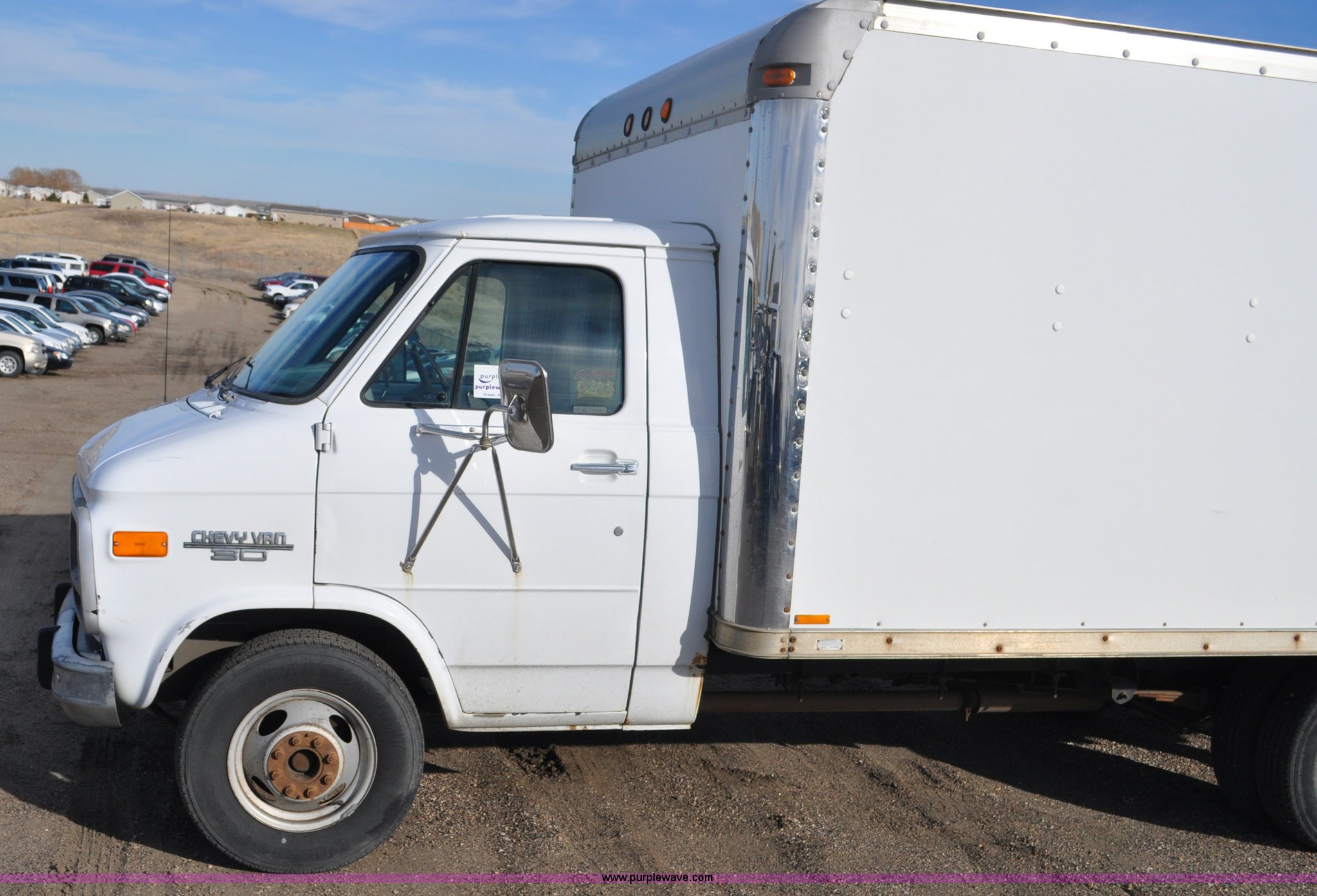 1996 Chevrolet G30 box truck in Pierre, SD | Item G7270 sold | Purple Wave