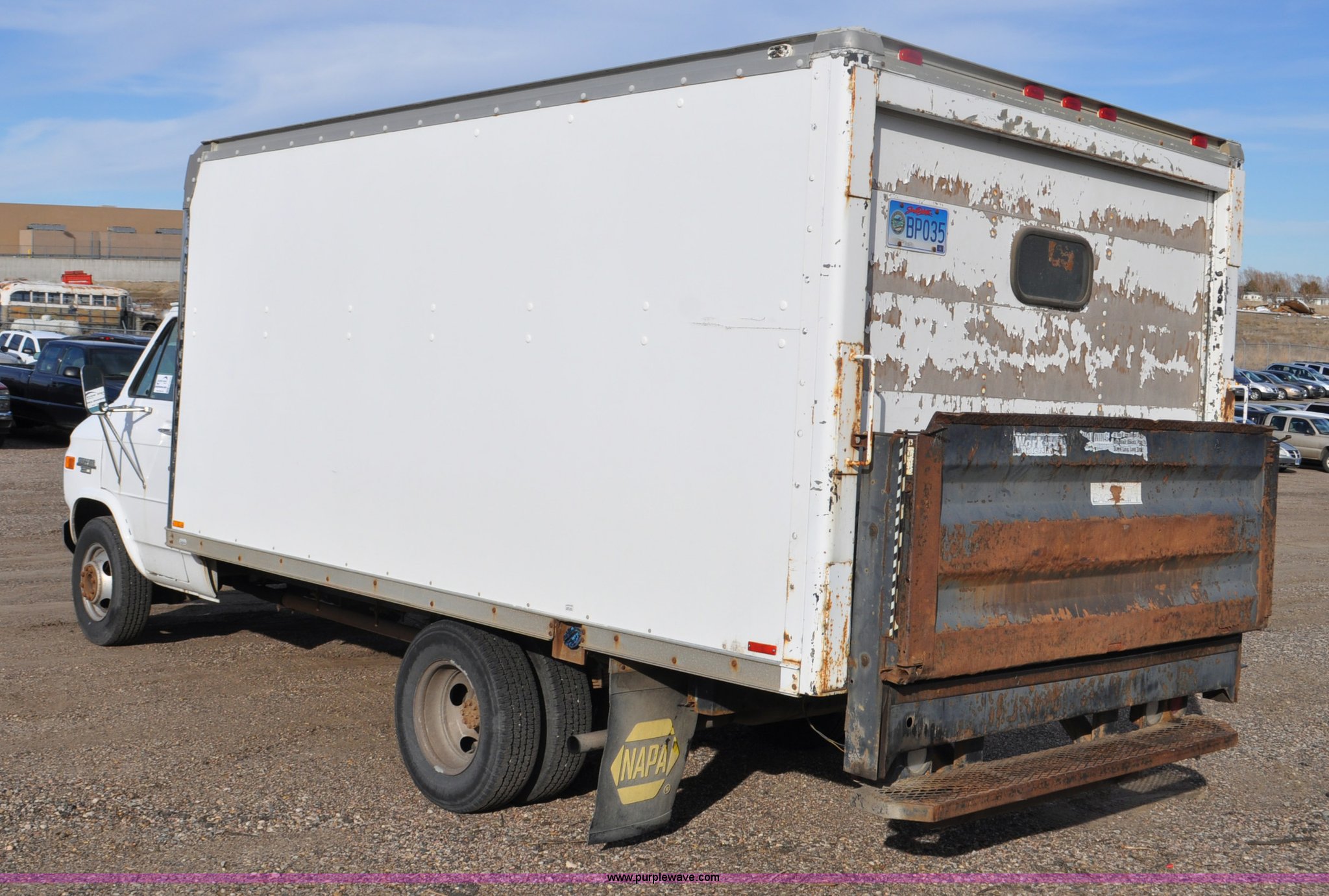 1996 Chevrolet G30 box truck in Pierre, SD | Item G7270 sold | Purple Wave