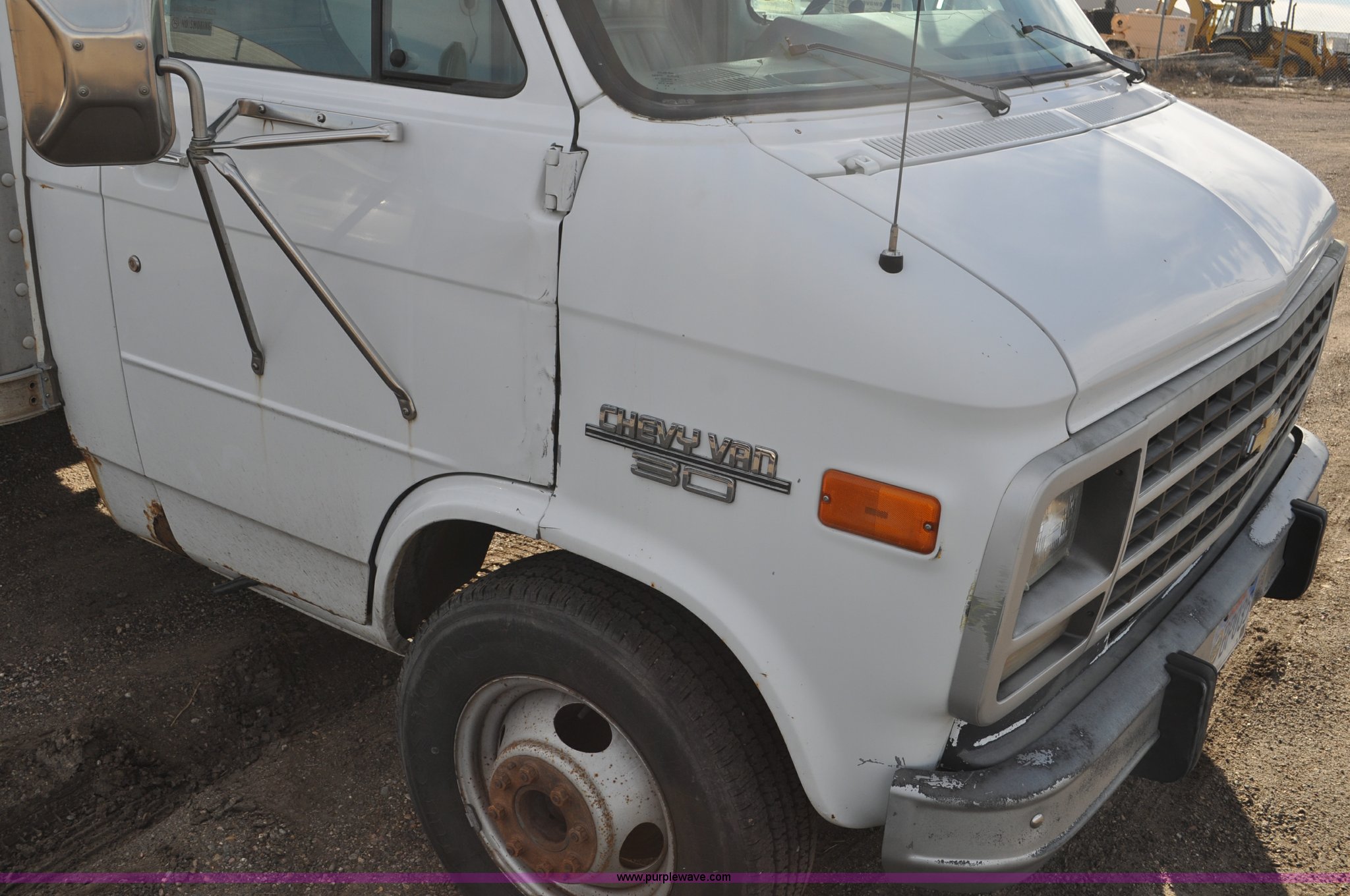 1996 Chevrolet G30 box truck in Pierre, SD | Item G7270 sold | Purple Wave