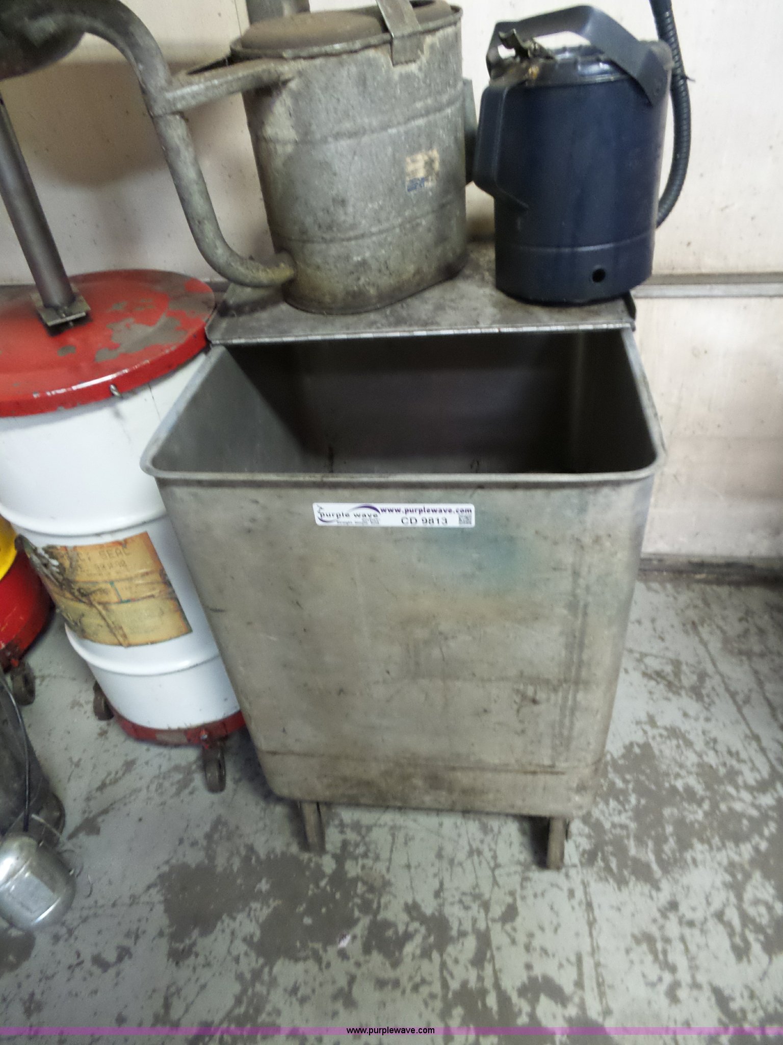 Assorted oil and oil rag containers in Salina, KS | Item CD9813 sold ...