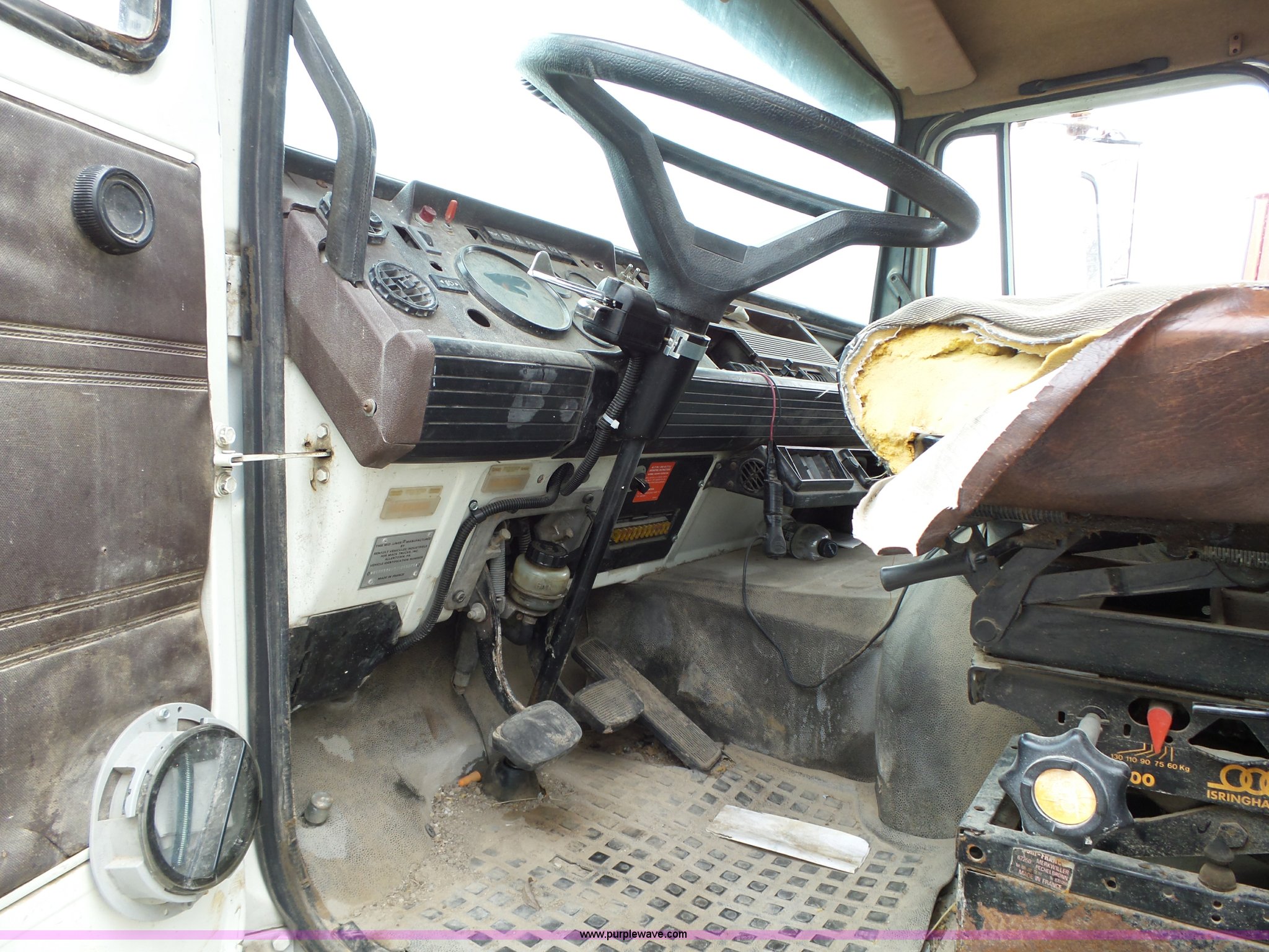 1988 Mack MS250P cab and chassis in Newton, IA | Item L5598 sold ...