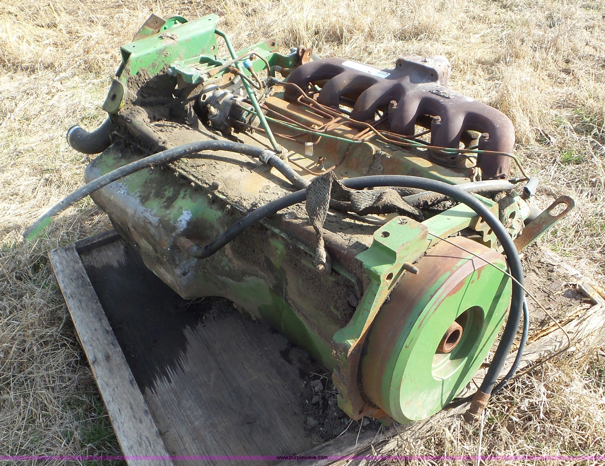 John Deere 329 C.I.D. diesel engine in Cuba, KS | Item AV9859 sold ...