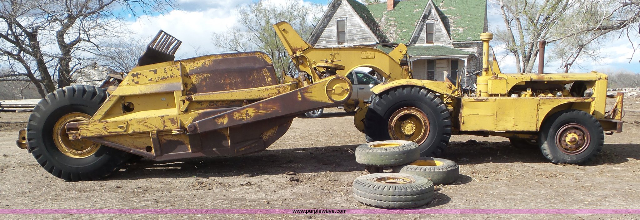 Caterpillar 70 DW15 scraper in Osborne, KS | Item K6858 sold | Purple Wave