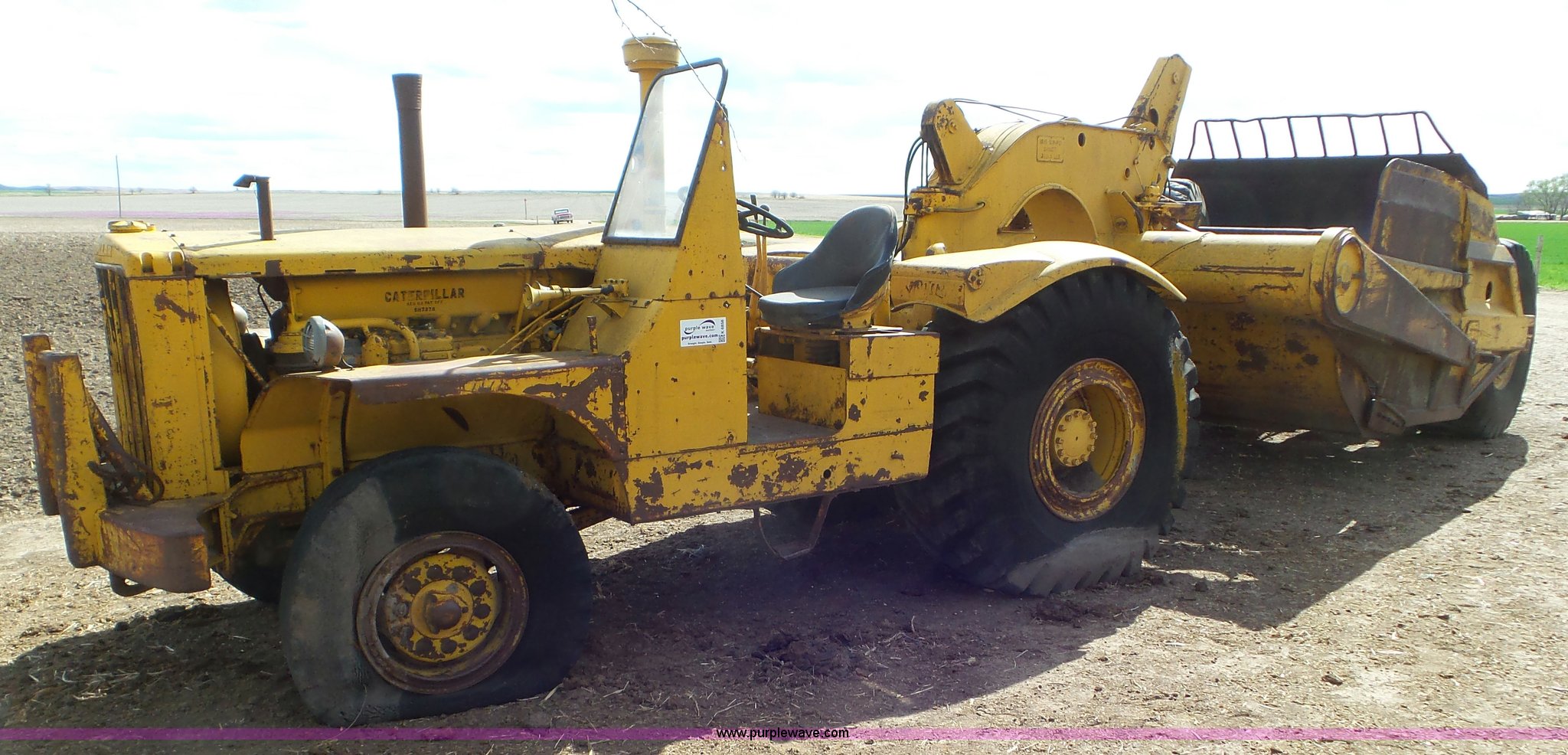 Caterpillar 70 DW15 scraper in Osborne, KS | Item K6858 sold | Purple Wave