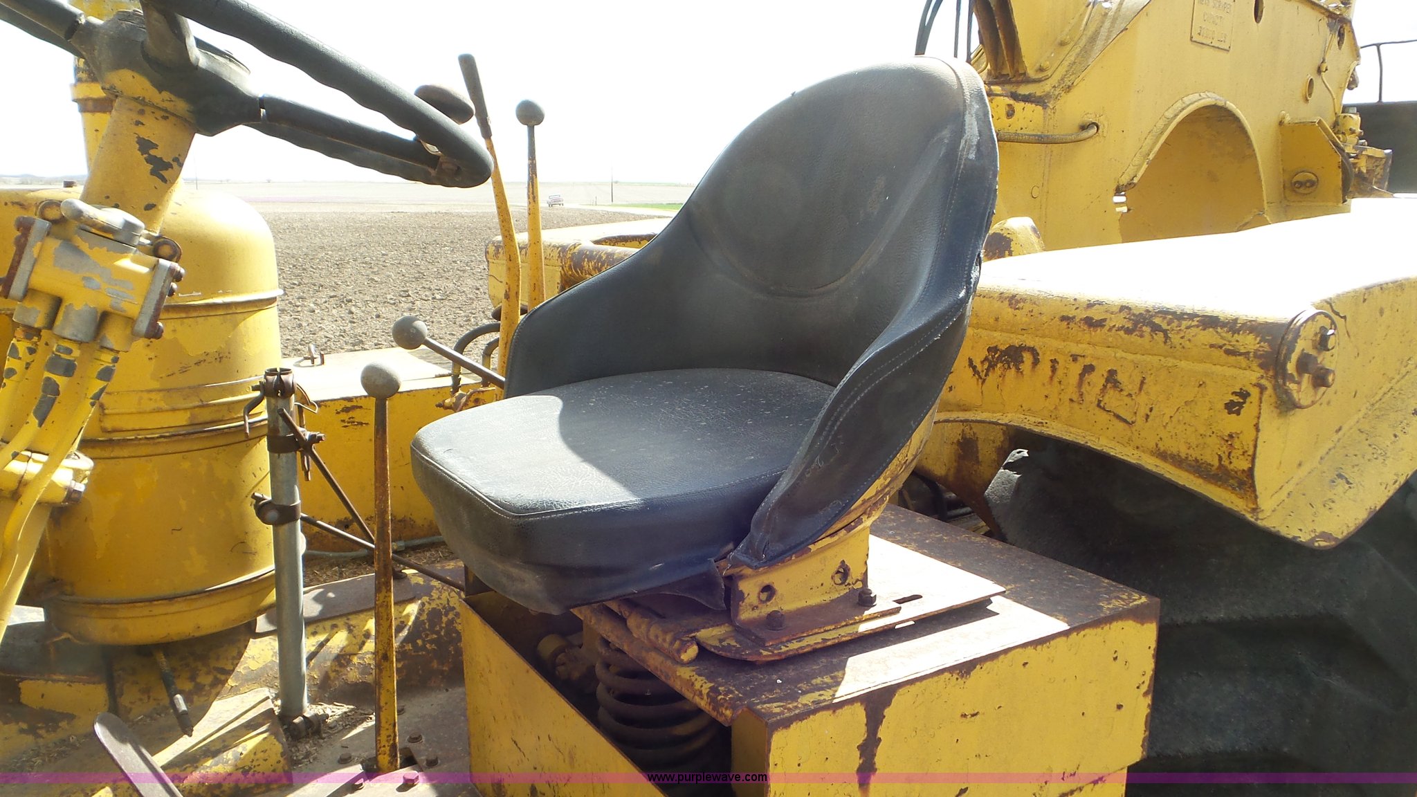 Caterpillar 70 DW15 scraper in Osborne, KS | Item K6858 sold | Purple Wave
