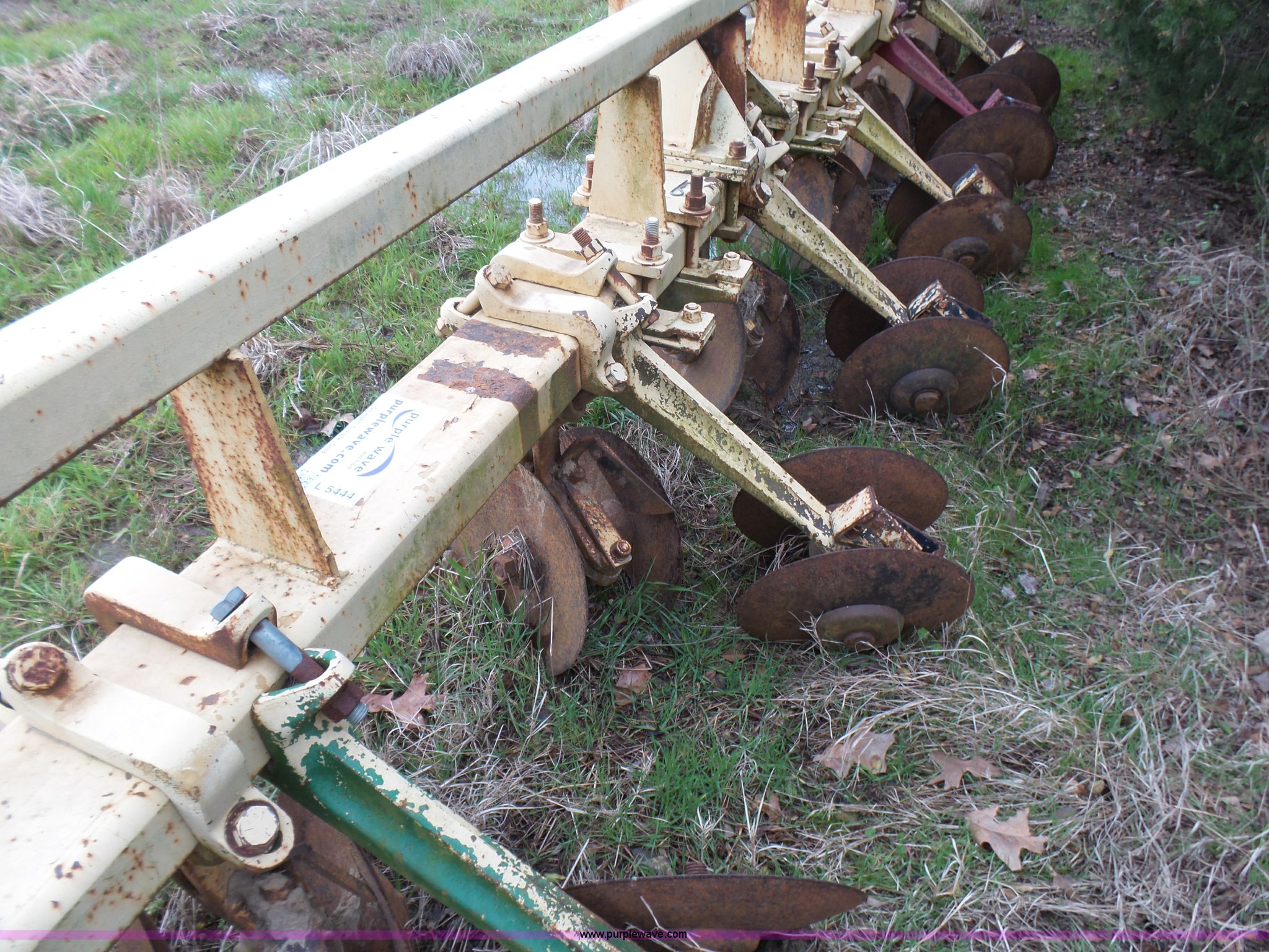 Hipper bedder in Wynne, AR | Item L5444 sold | Purple Wave